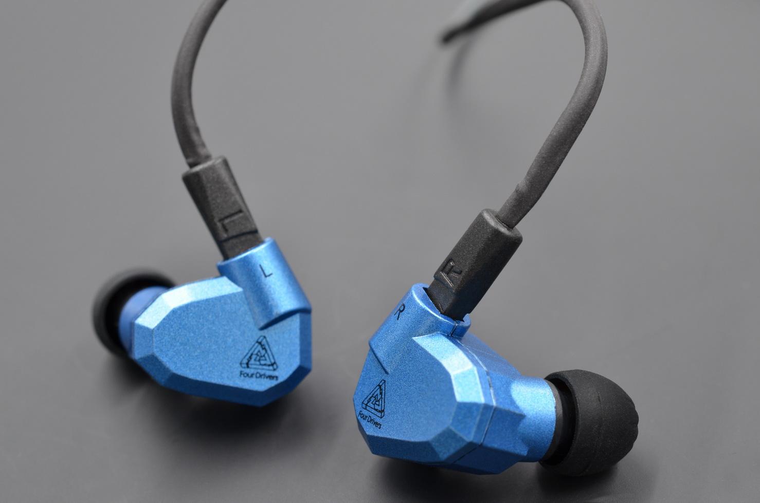 1แถม1 KZ ZS5 หูฟัง Hybrid 4 ไดร์เวอร์ 2DD2BA สเปคโหด ถอดสายได้ (สีฟ้า ...