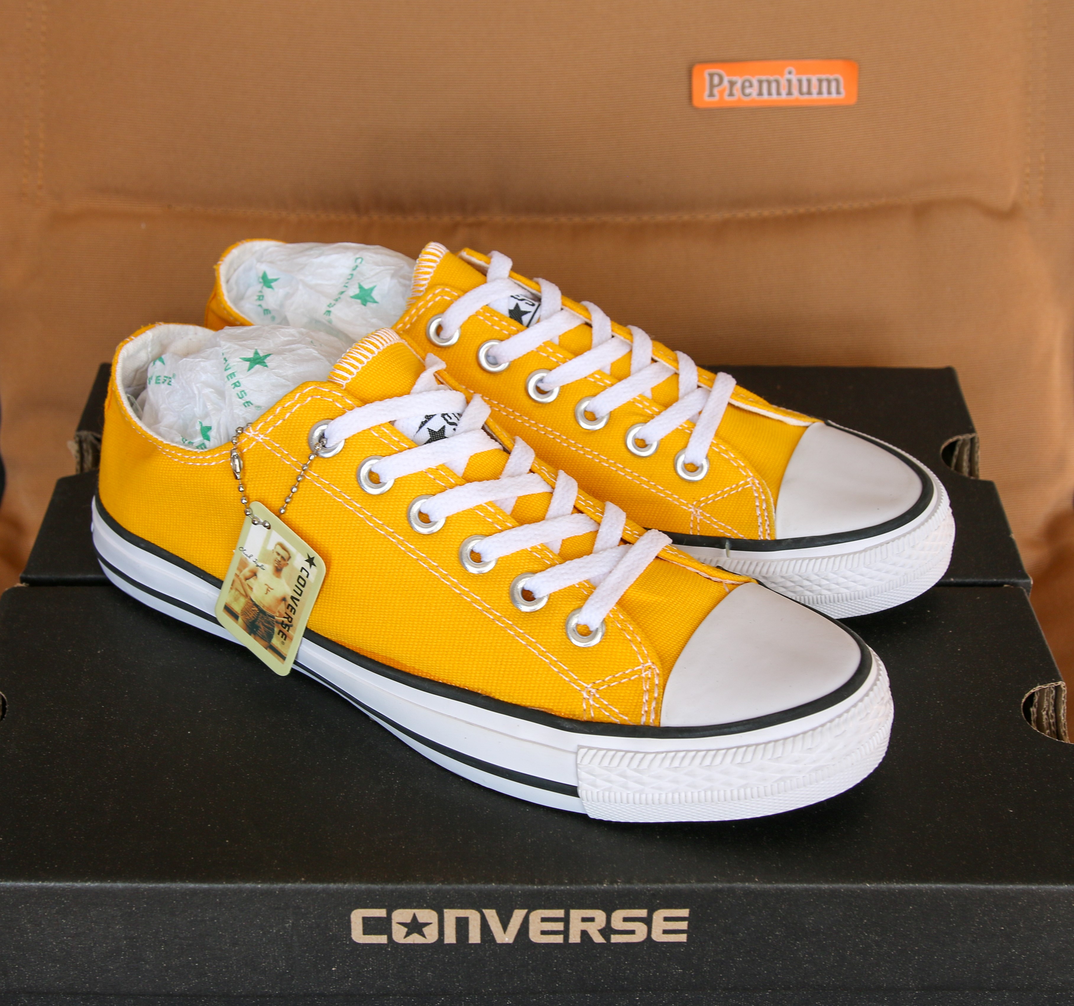 Converse All Star (Classic) ox - รุ่นฮิต สีแดง รองเท้าผ้าใบ คอนเวิร์ส ...