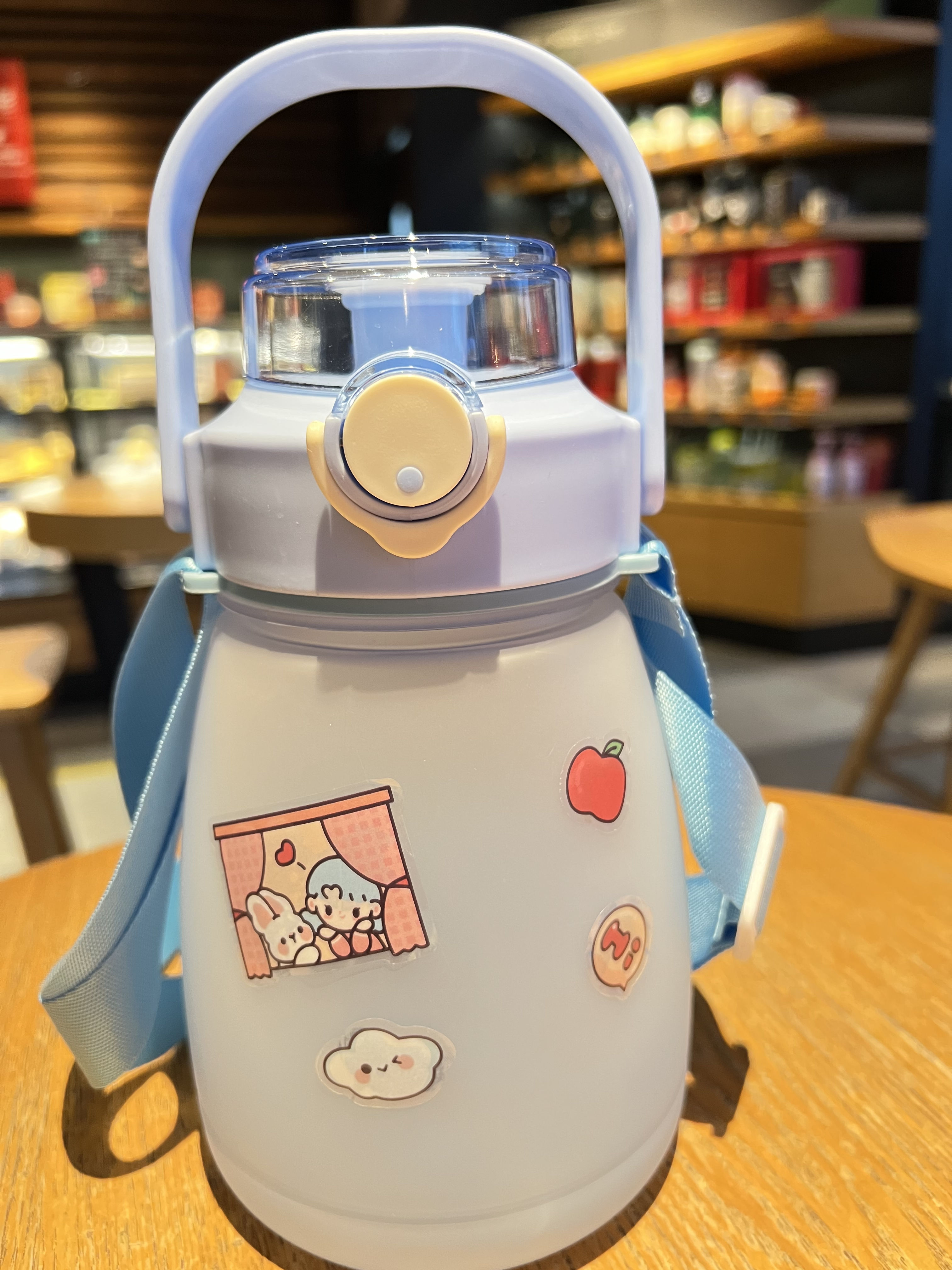 ฟรีสายรัดและสติ๊กเกอร์ ขวดน้ำ ขวดน้ำเด็ก ขวดน้ำพกพา กระบอกน้ำบอกเวลา กระบอกน้ำ ความจุ 1.3L (BPA ...