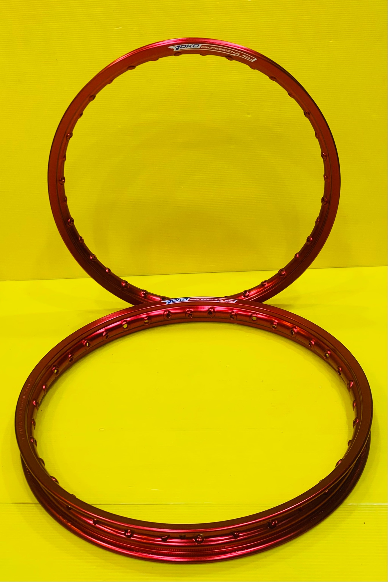 วงล้อ Yoko ขอบเรียบ สีแดง (RED) 1.20x17 YOKO - FF motor 2022 - ThaiPick