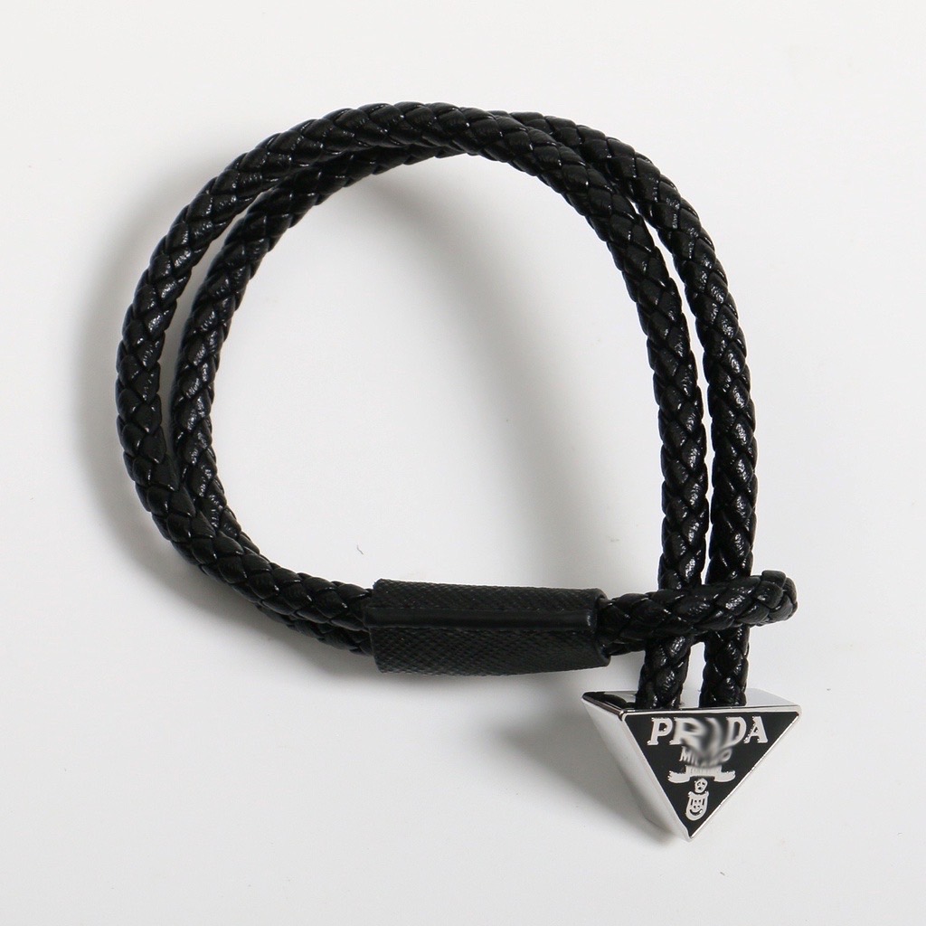 [PRE ORDER]กำไล PRADA [NEW] สวยดูดี เท่ห์ไม่ซ้ำใคร [Limited Edition ...