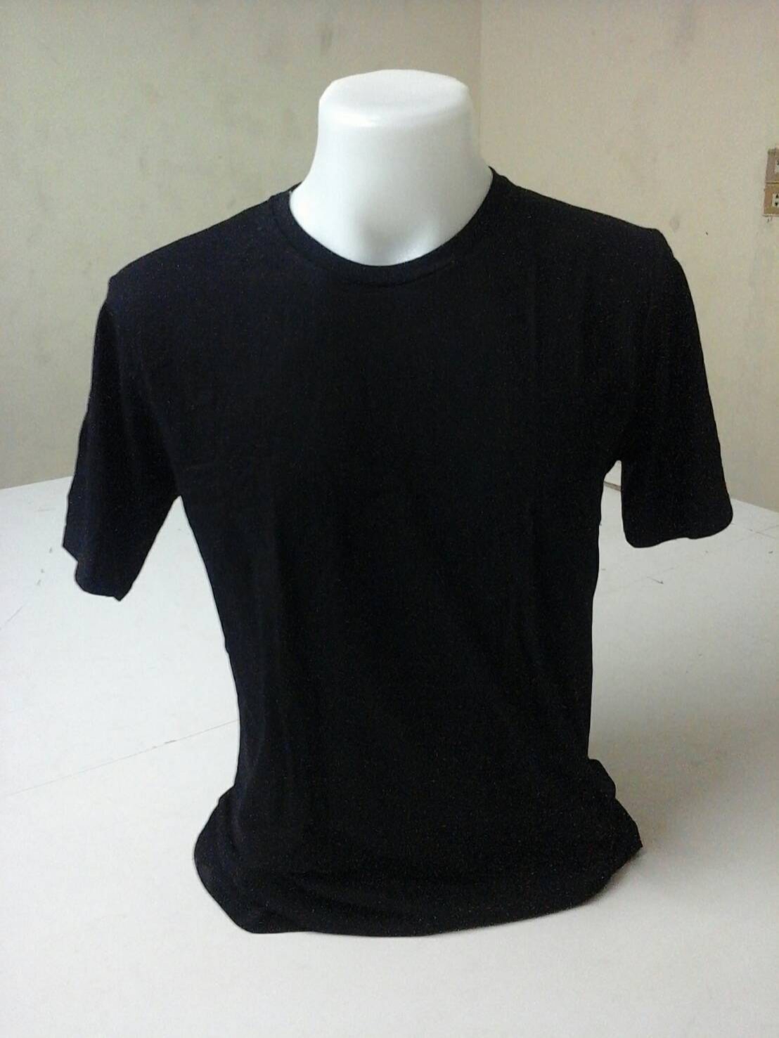 เสื้อยืดสีดำ ทรงคอกลม เนื้อผ้า TK34 เป็นผ้าโพลีผสม และเป็นผ้า 2 หน้า (Interlock) ผลิตในไทย เนื้อ ...