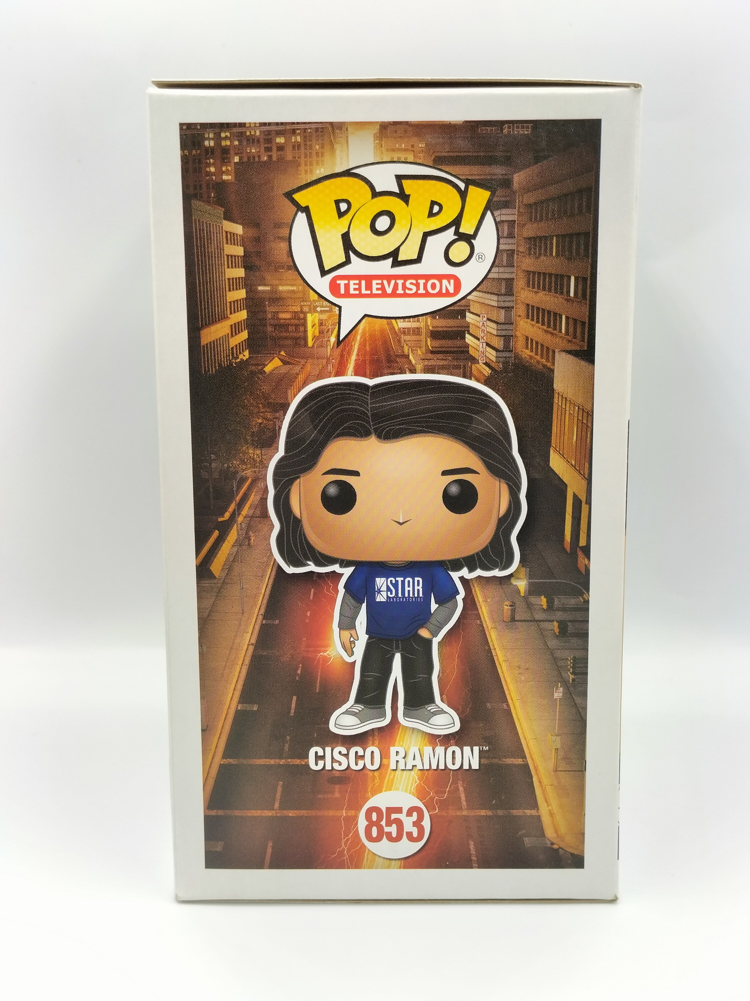 SDCC 2019 Funko Pop DC The Flash - Cisco Ramon 853 - Funko Collection ...