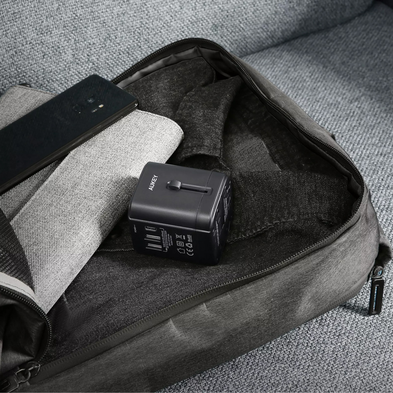 AUKEY หัวแปลงปลั๊กไฟ Universal Travel Adapter มาพร้อม ช่อง USB-C และ ...