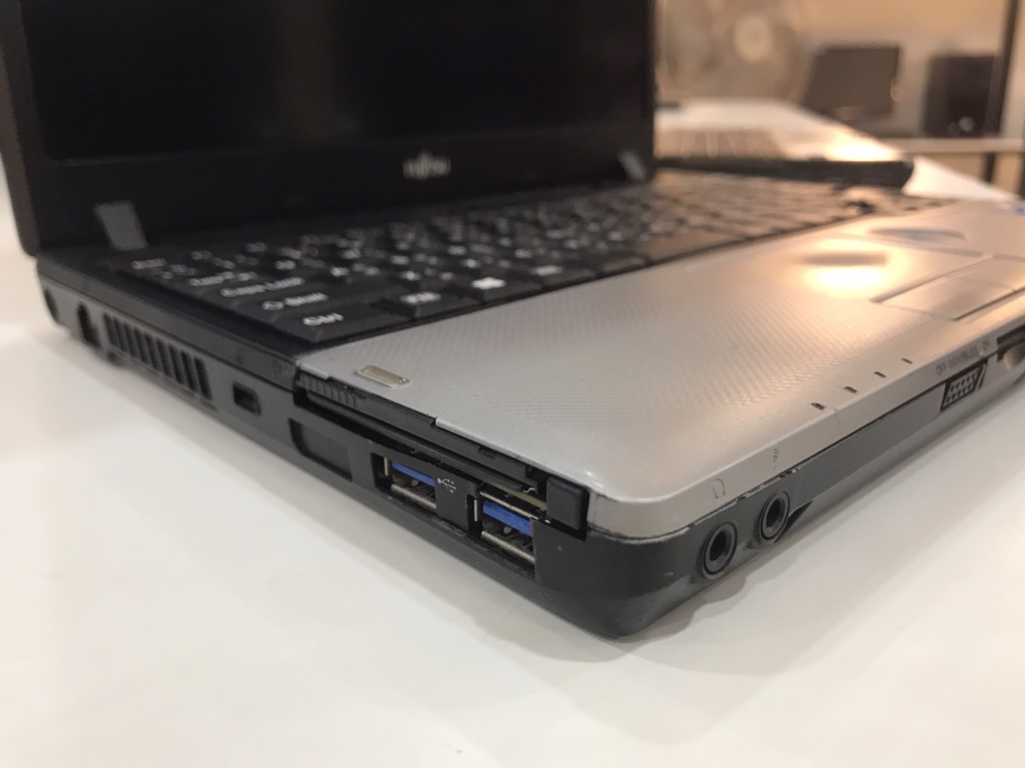 Notebook Fujitsu Lifebook p772/g - SHOWPOW69 - ThaiPick