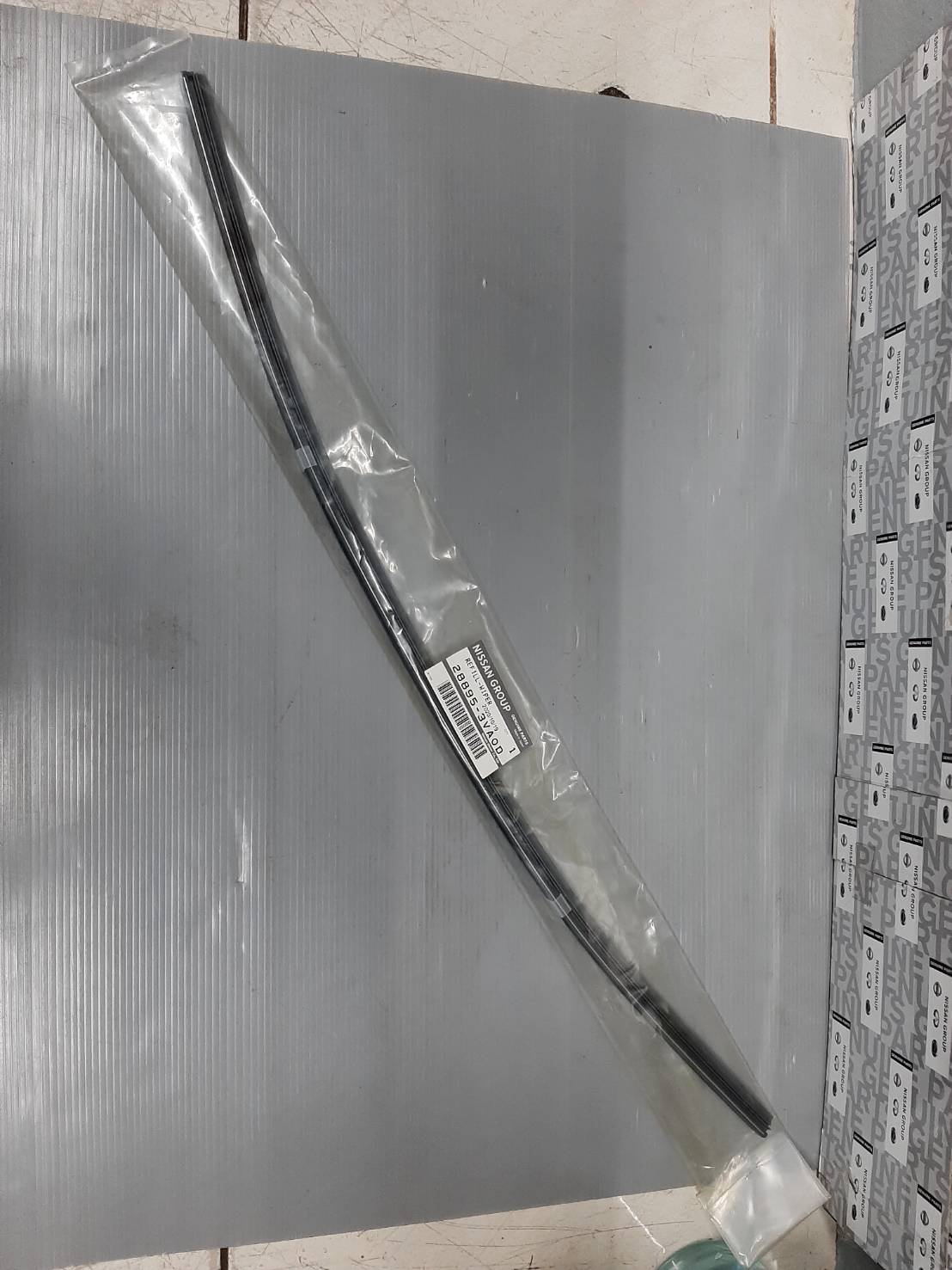 คลิ๊ปยึดแผงหน้าใต้แผงปัดน้ำฝน ราคาต่อ 5 ตัว NISSAN TIDA 66820-ED000 ...