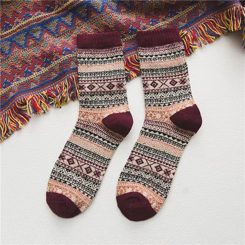 ถุงเท้าผ้าขนสัตว์ลายทาง สไตล์วินเทจHarajuku style socks men's retro socks thick knit cotton ...