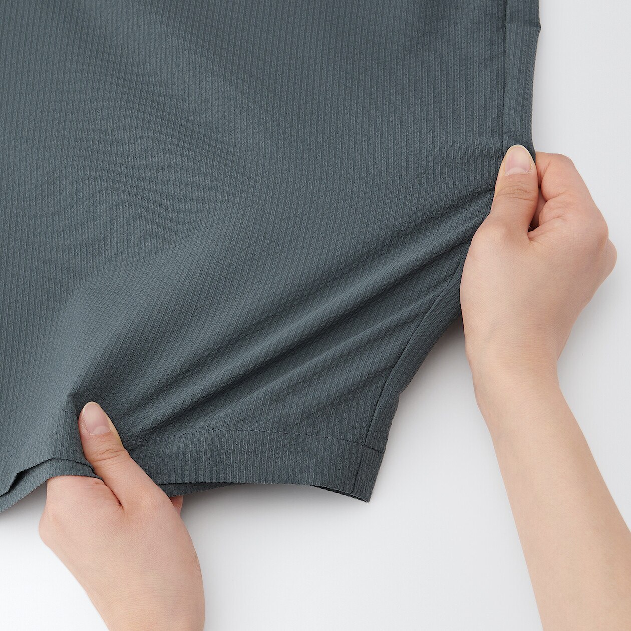 มูจิ กางเกงขาสั้นผ้าเซียร์ซัคเกอร์ ผู้ชาย - MUJI Breathable Seersucker ...