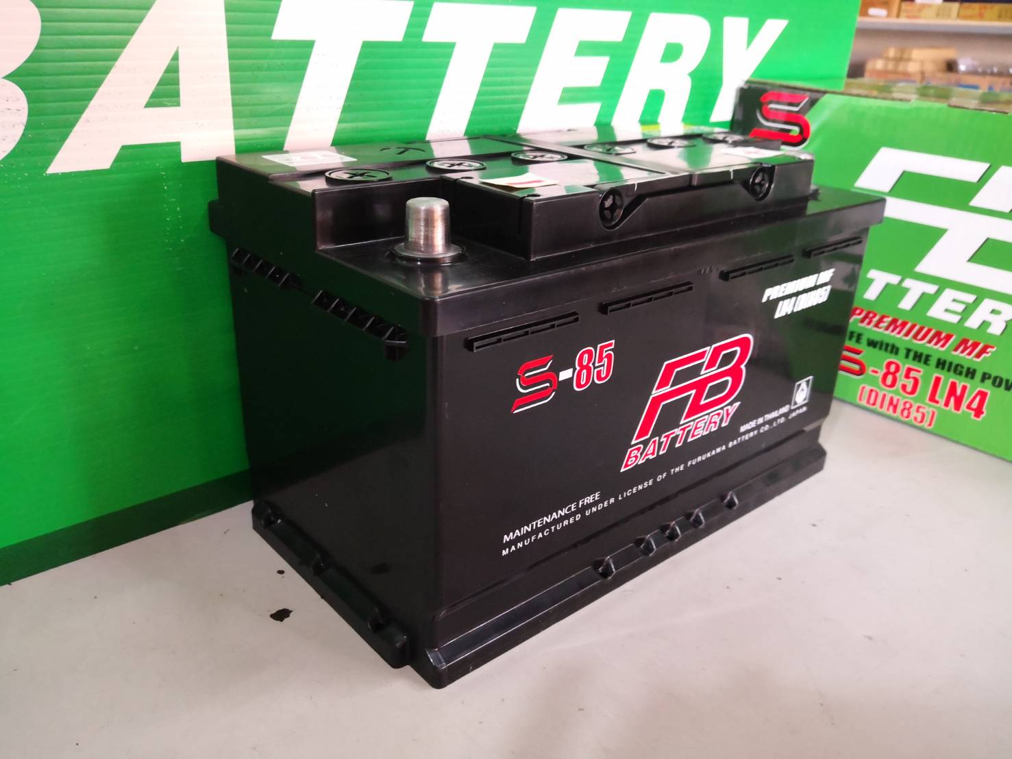 FB แบตเตอรี่ รถยนต์ REVO แบบขั้วต่ำ รุ่น S-85 DIN85 LN4 ขั้ว L ซ้าย ไฟ12V85A (790CCA) แกะกล่อง ...