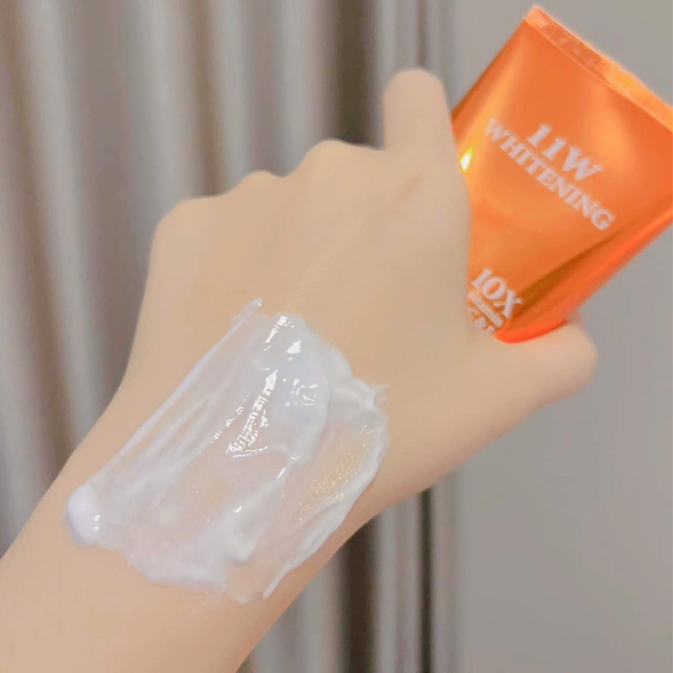 11W Whitening โลชั่นบำรุงผิวกาย - AiyaaShop - ThaiPick