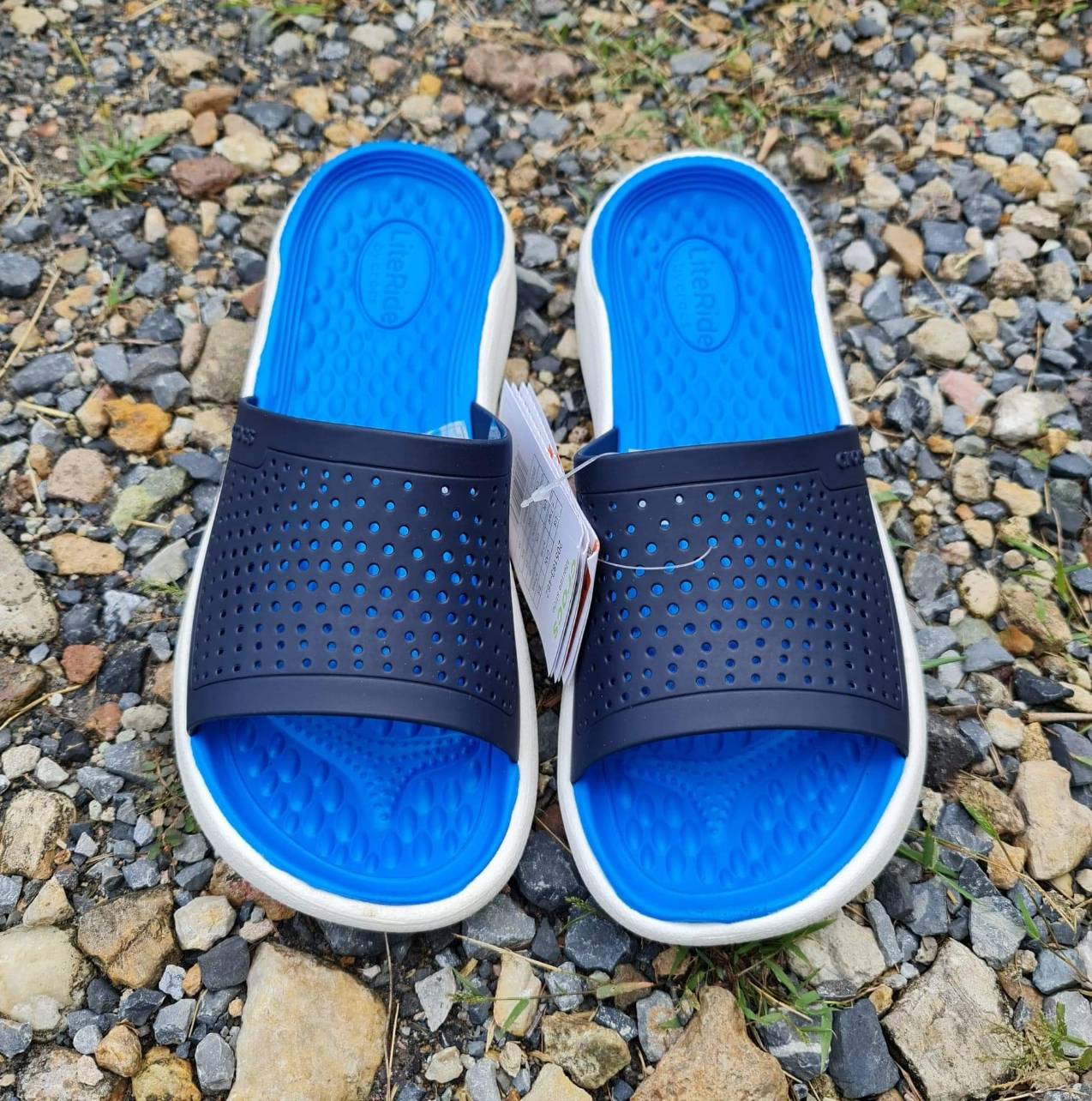 Crocs LiteRide Slide รองเท้าแตะสวม รองเท้าผู้หญิง&ผู้ชายใส่สวยใส่สบาย ...