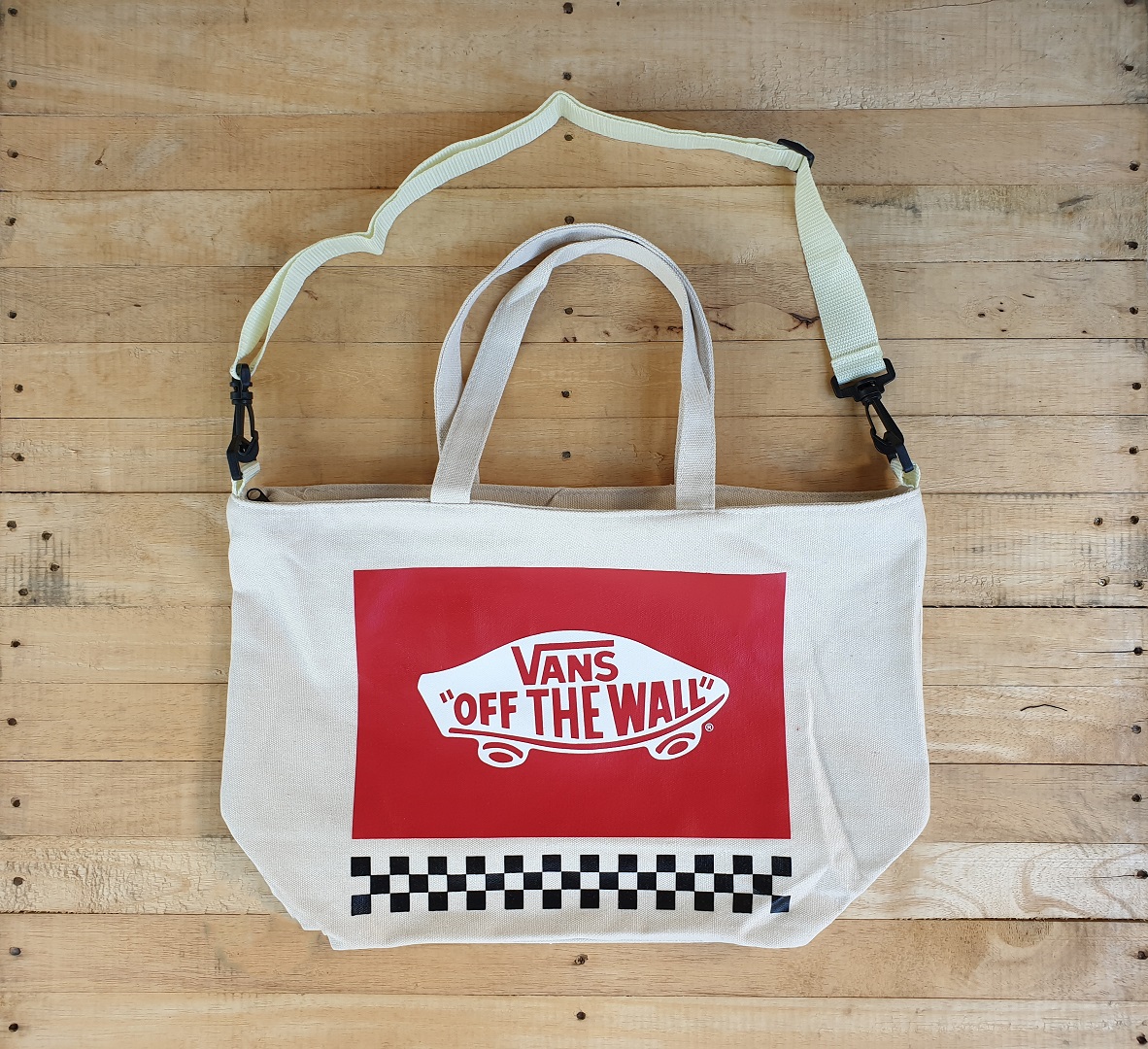 กระเป๋าผ้าสะพายข้าง Vans - Beige Crossbody Tote Bag รุ่นพิเศษจากญี่ปุ่น ...