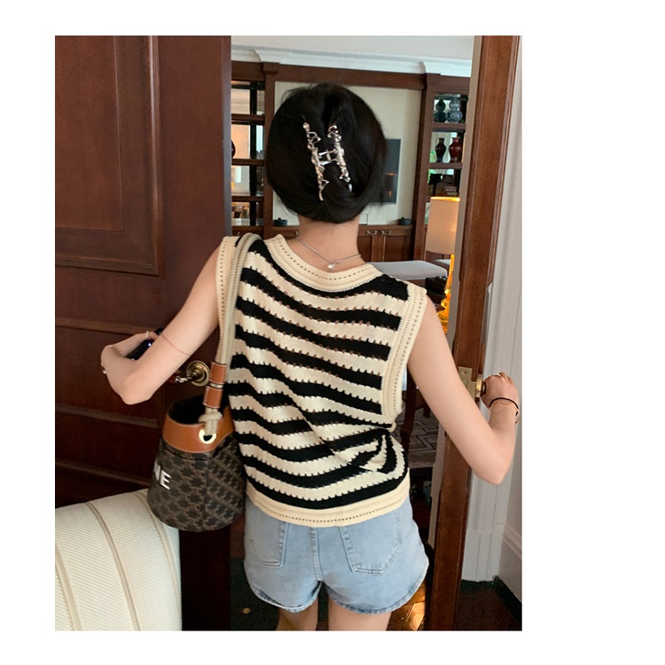 Luna shopพร้อมส่งจากกทม มาถึงใน 3-5 วันเสื้อเกาะอก เปิดไหล่ เสื้อครอป ...