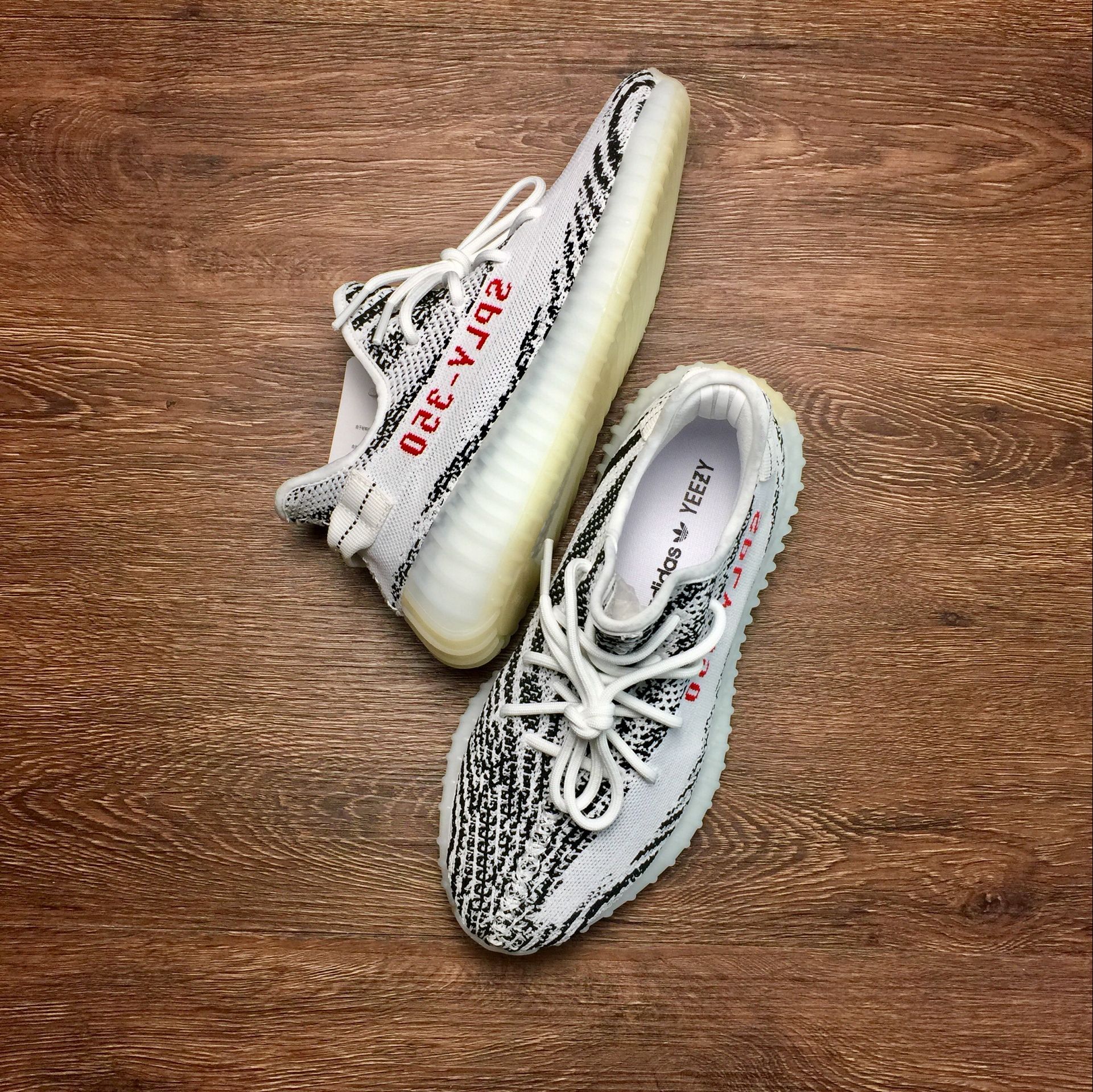 （Counter Genuine） ADIDAS YEEZY BOOST 350 V2 Men's and Women's Sports ...