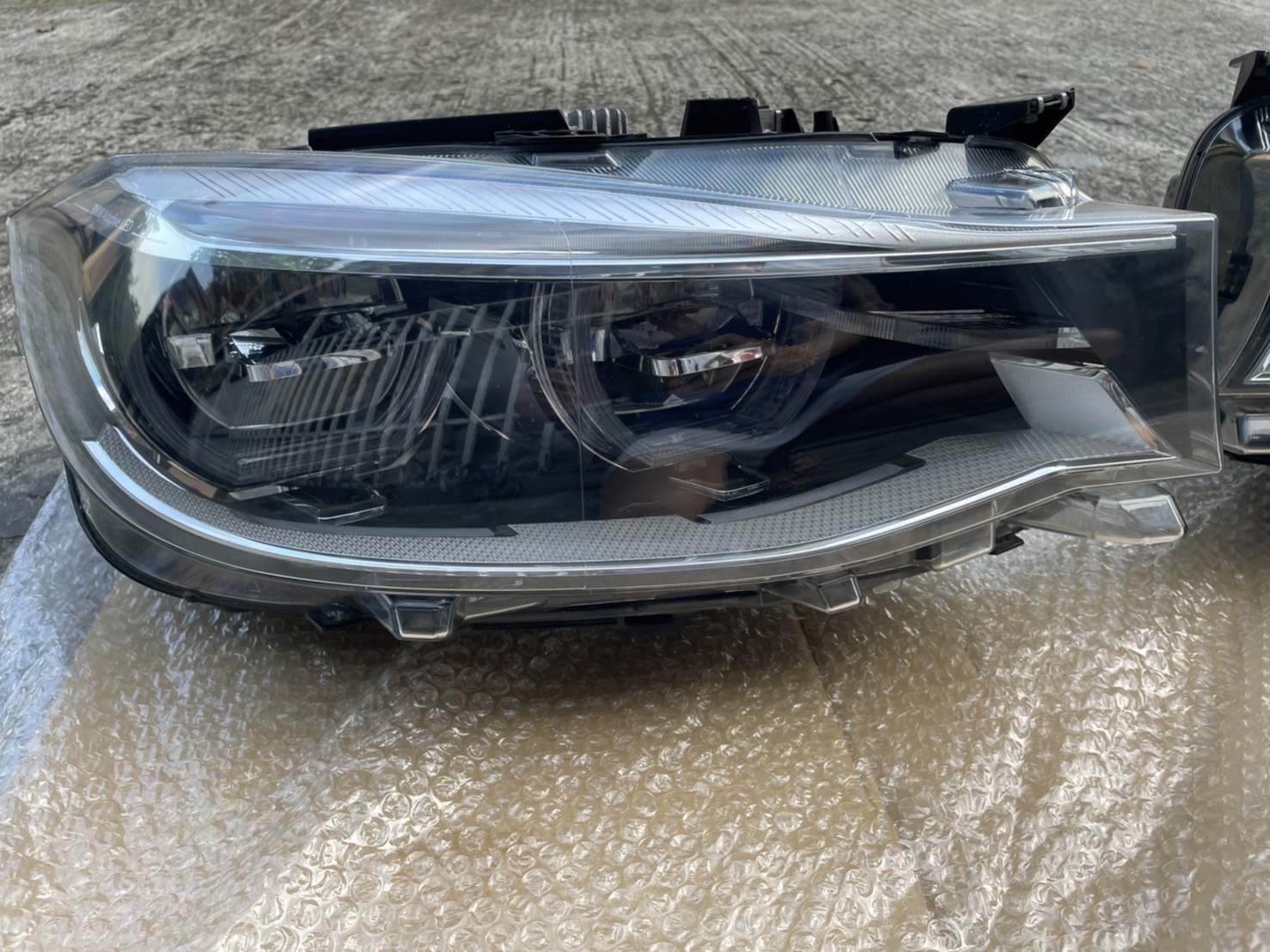 BMW 3 F34 Adaptive LED ของแท้ ไฟหน้า f34 LCI | Lazada.co.th