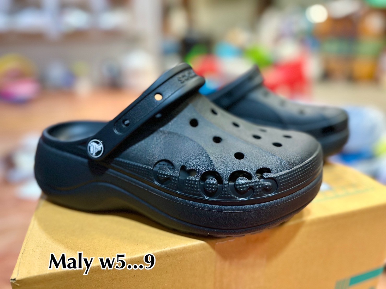 รุ่นCrocs Baya Clog สีครีม/สีขาว เข้าเพิ่มแล้ว ใส่สบาย ส้นหนา Sz.W5-W9 ใส่ลุยฝน ไม่ลื่น มีของแถม ...