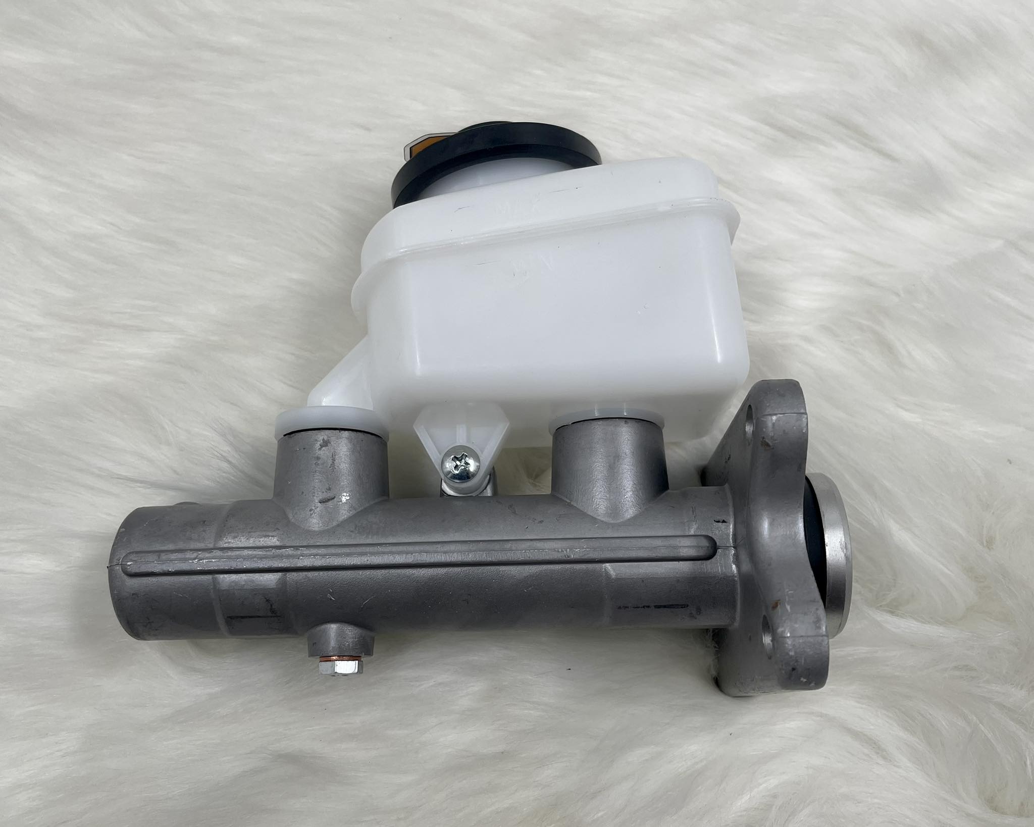 แม่ปั้มเบรค Toyota MTX 1" (47201-35790) | Lazada.co.th