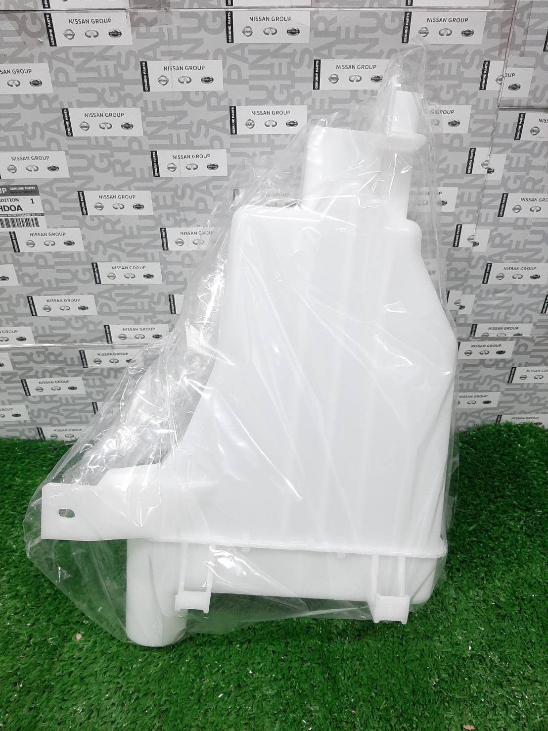 ถังฉีดน้ำล้างกระจก NISSAN MARCH , ALMERAw/o rear wiper 28910-1HA1B ...