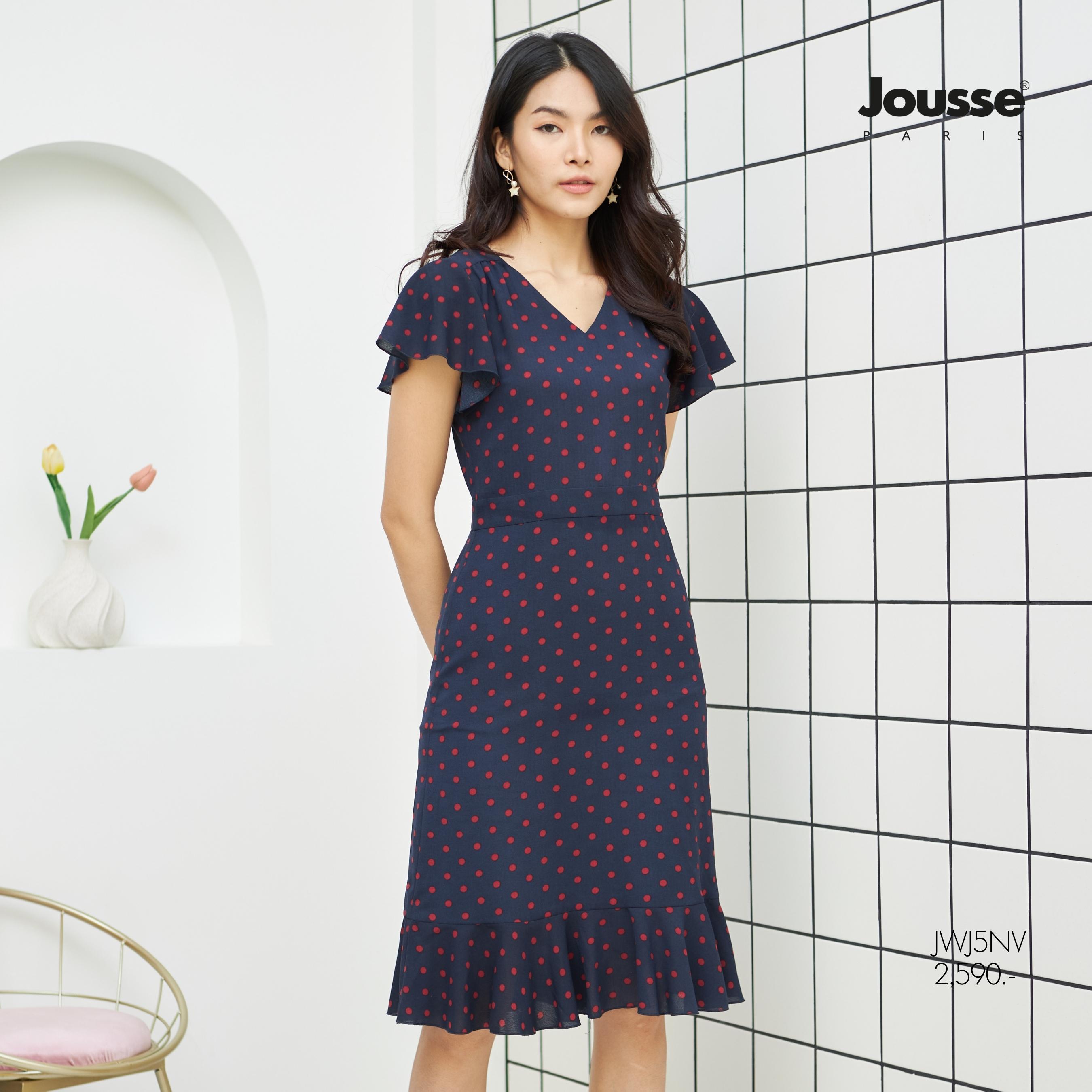 Jousse Dress เดรสพิมพ์ลายจุด คอวี แขนระบายย้วย ท่อนล่างทรงเอแต่งรูด ...