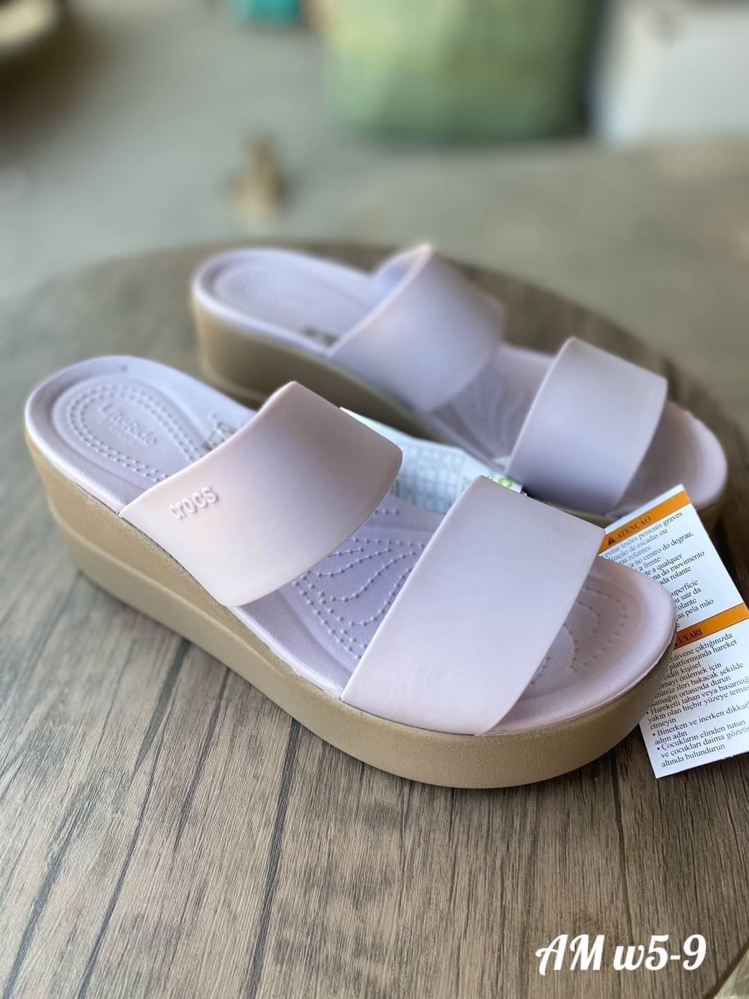 รองเท้าส้นสูงผู้หญิง Crocs หนุมๆไส่สบาย มีหลายสี ไซส์ W5--W9 รองเท้าแตะ ...