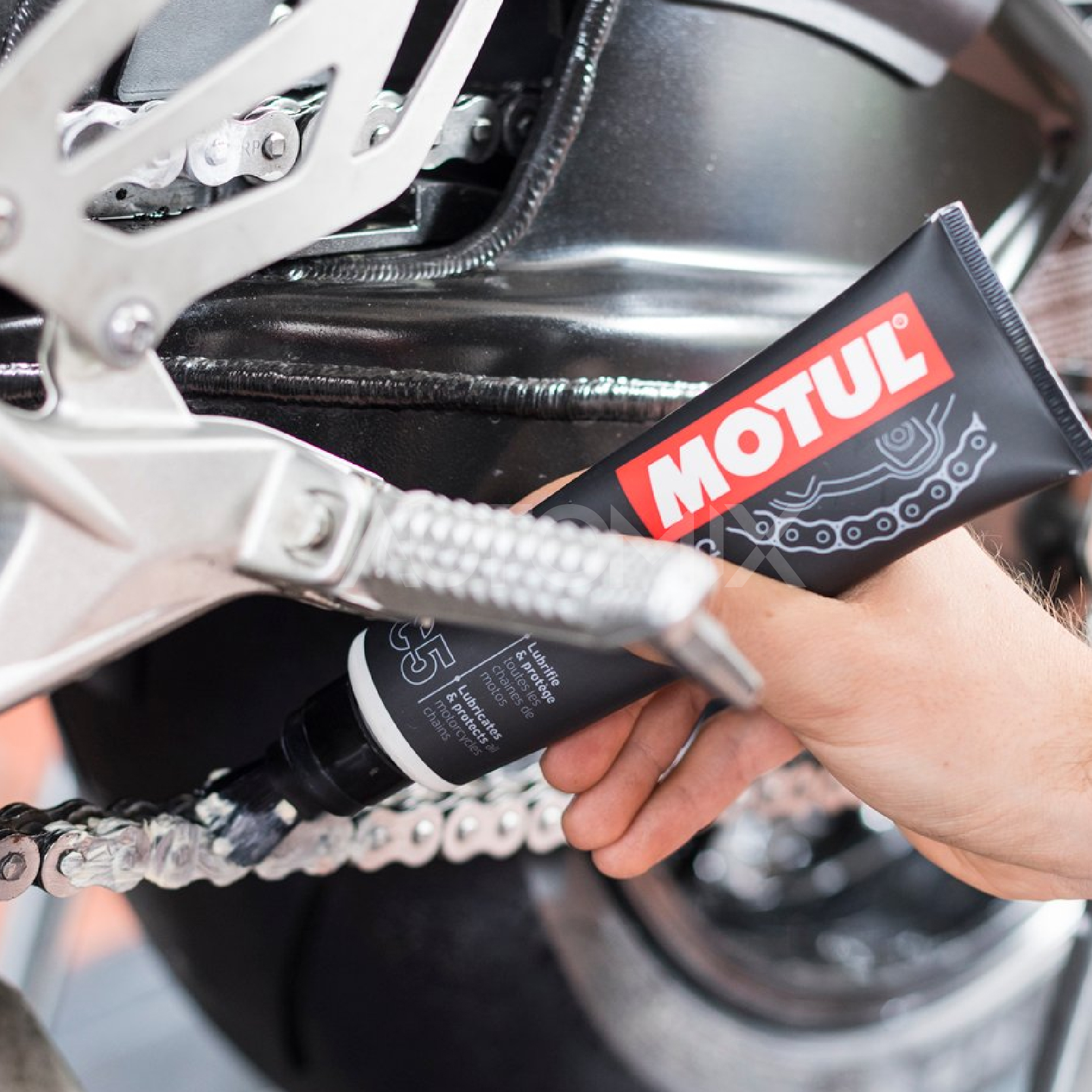 MOTUL C5 CHAIN PASTE ขนาด 150ML.น้ำยาหล่อลื่นโซ่แบบครีมป้าย พร้อมหัว ...