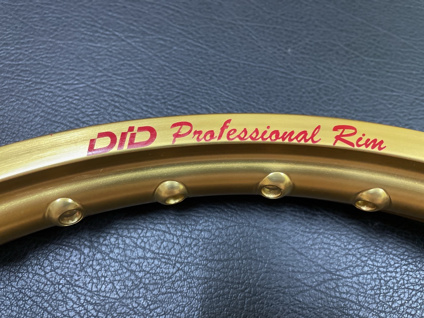 วงล้อ D.I.D แท้ สีทอง 1.20-17 Profession Rim แดง โลโก้-เก่า - Chor part ...