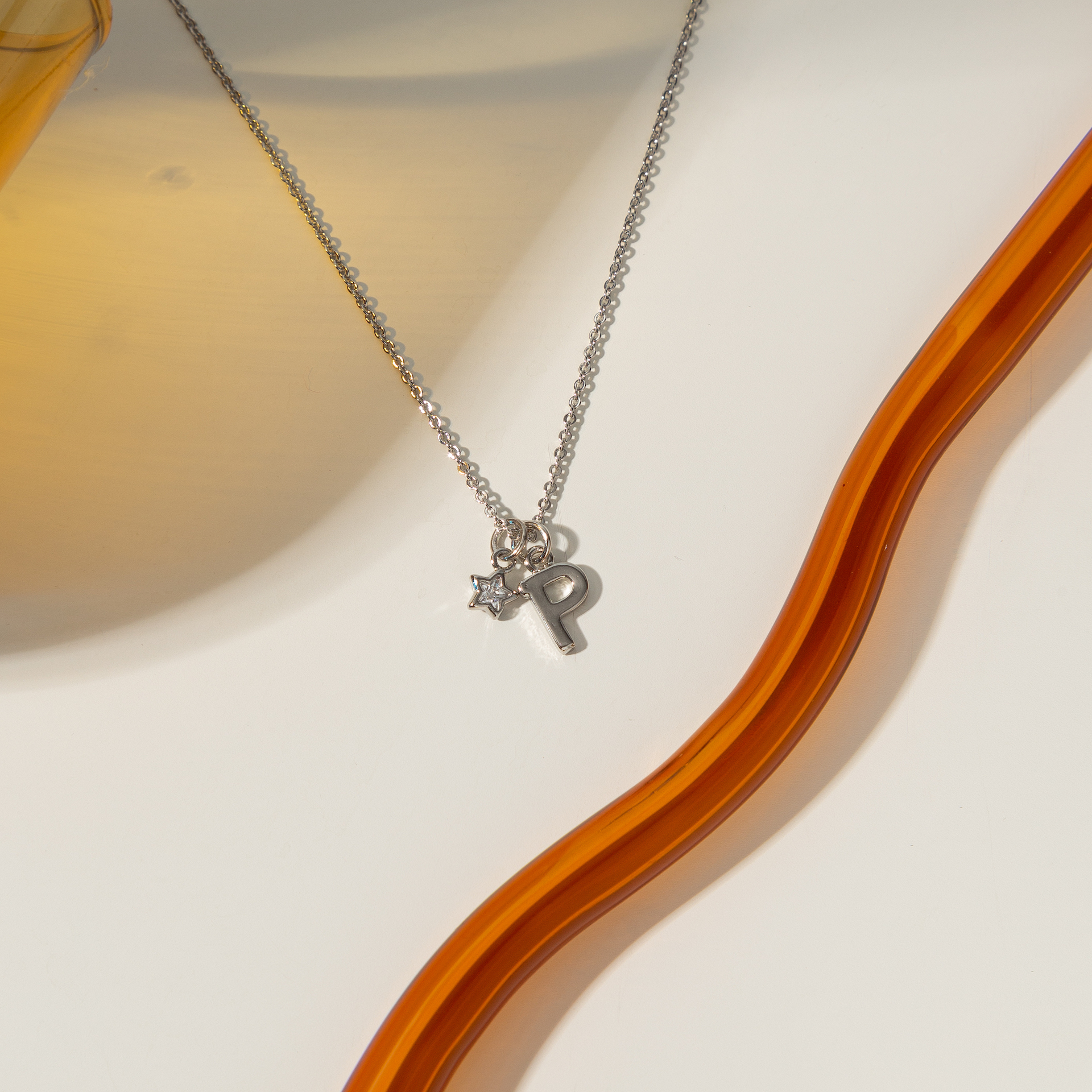 Petite alphabet necklace - Lapaire - ThaiPick