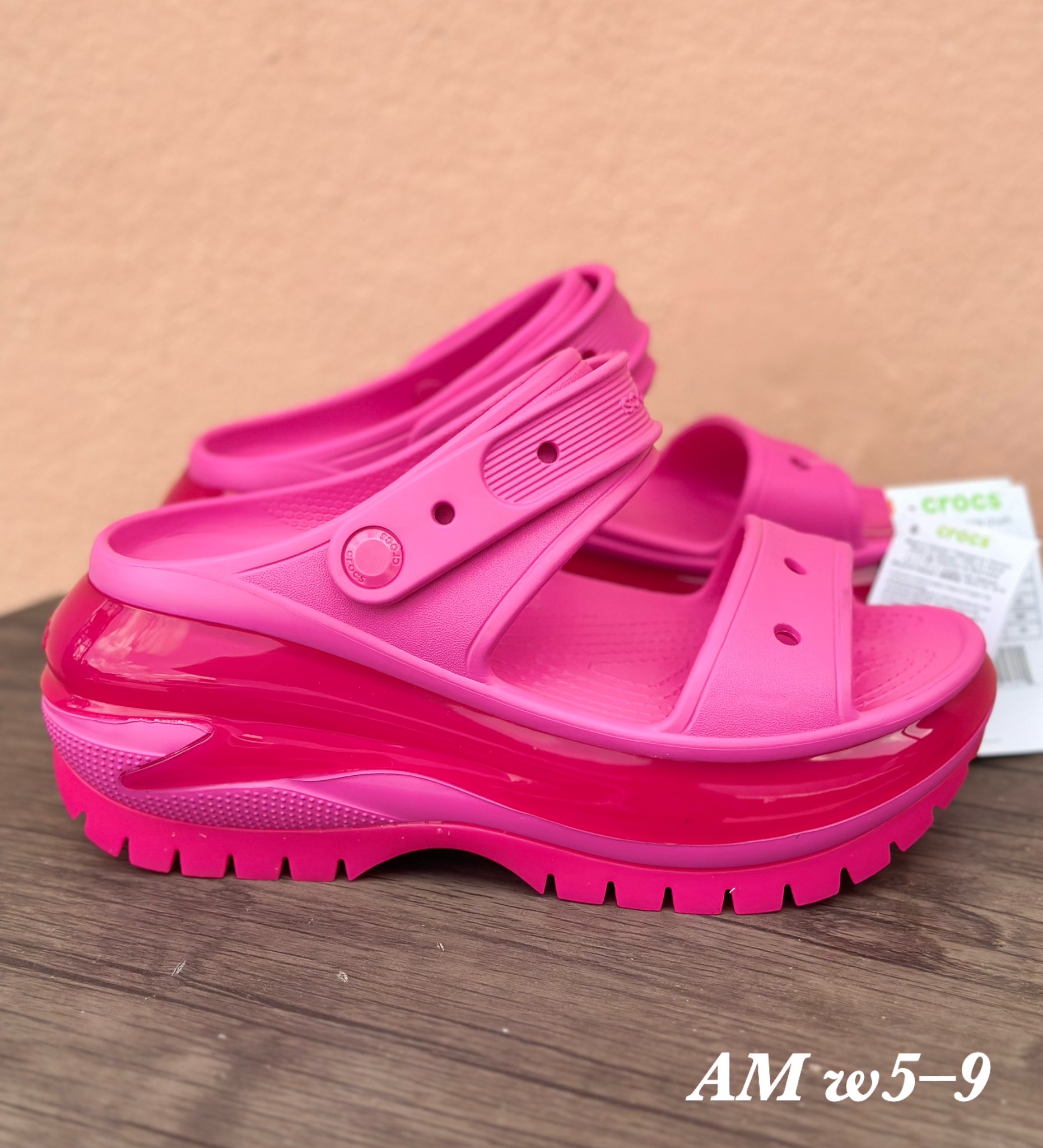 รองเท้าแตะ Croc Classic Mega Crush Sz.W5-W9 เข้าใหม่ เสริมส้น สีสันสดใสรองเท้าแตะแบบสวม รองเท้า ...