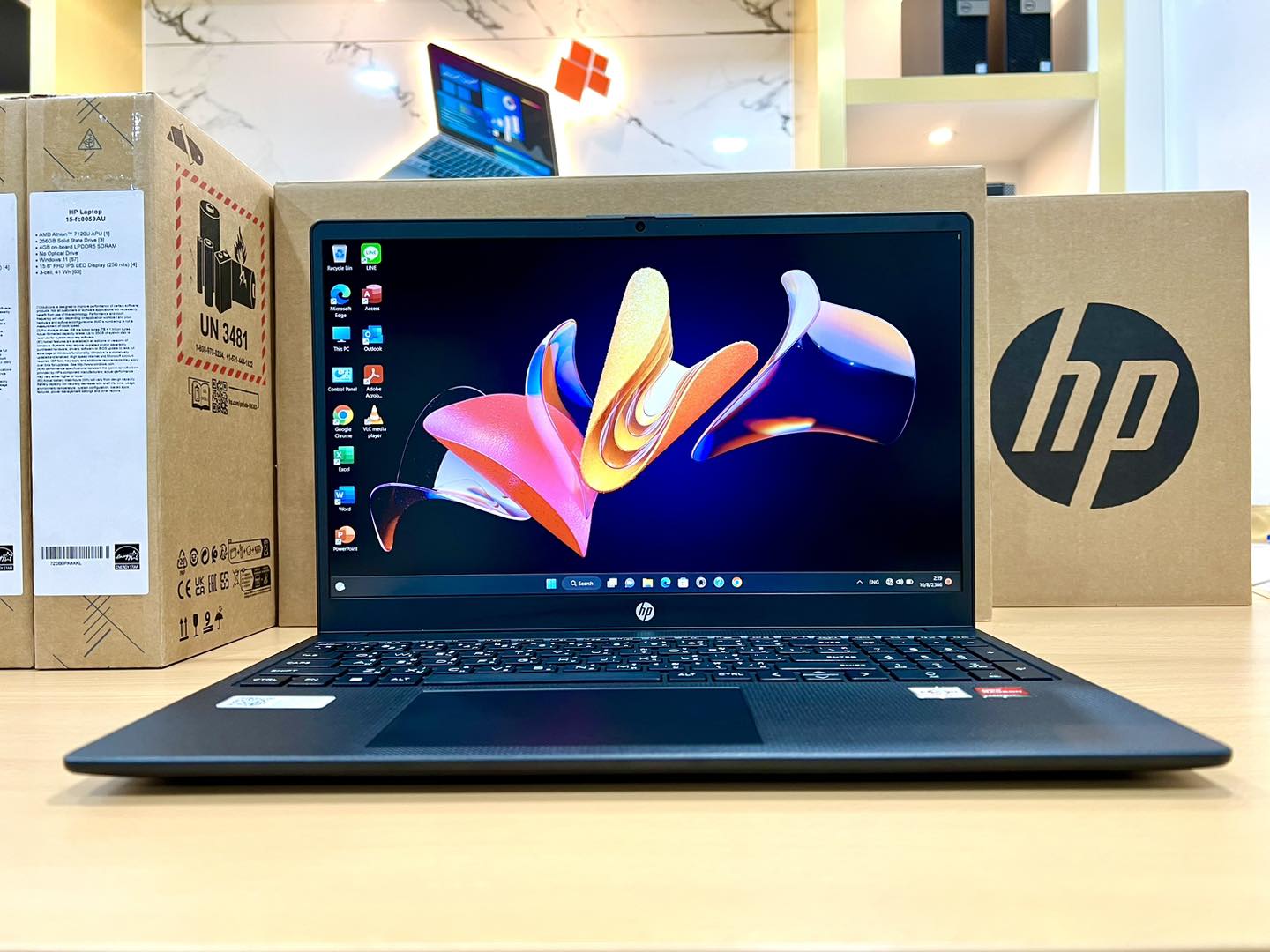 HP 15-fc0119AU | AMD Athlon™ Gold 7220U / Ram 8 GB DDR5 / SSD M.2 256 ...