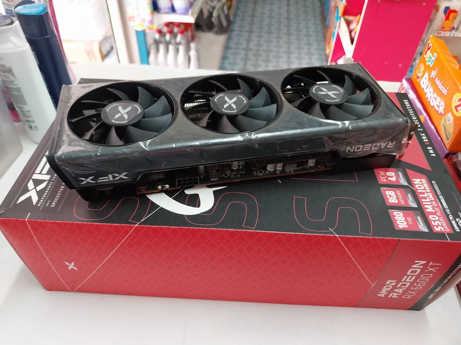 XFX Speedster QICK 308 AMD Radeon RX 6600 XT Black Gaming Graphics Card ...