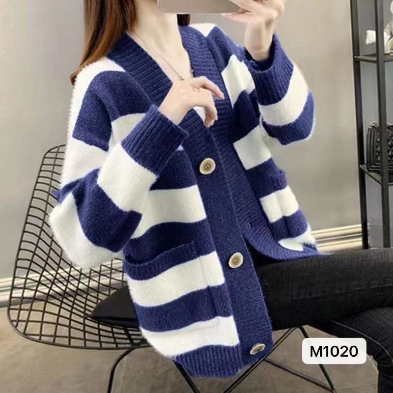 Kinwoo(พร้อมส่งM1020) เสื้อคลุม เสื้อไหมพรม แขนยาว คอวี ลายทาง กระดุม ...