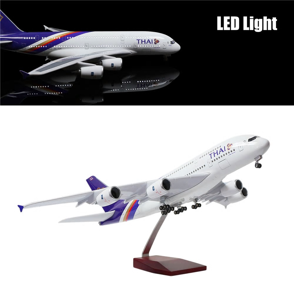 Thai Airways Boeing 747-400 Airplane Model with LED Light (Touch or ...