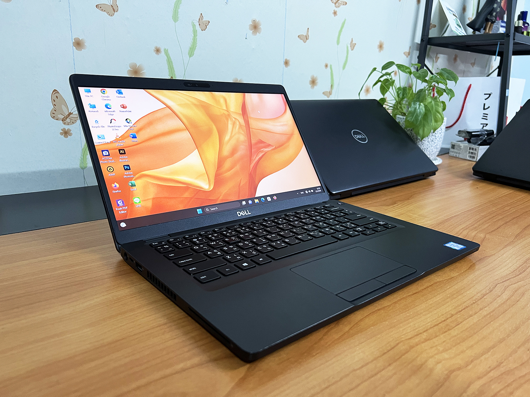 DELL Latitude 5400 Core i5 Gen8 Ram 8G SSD 256G Moniter 14 FHD iPS ...