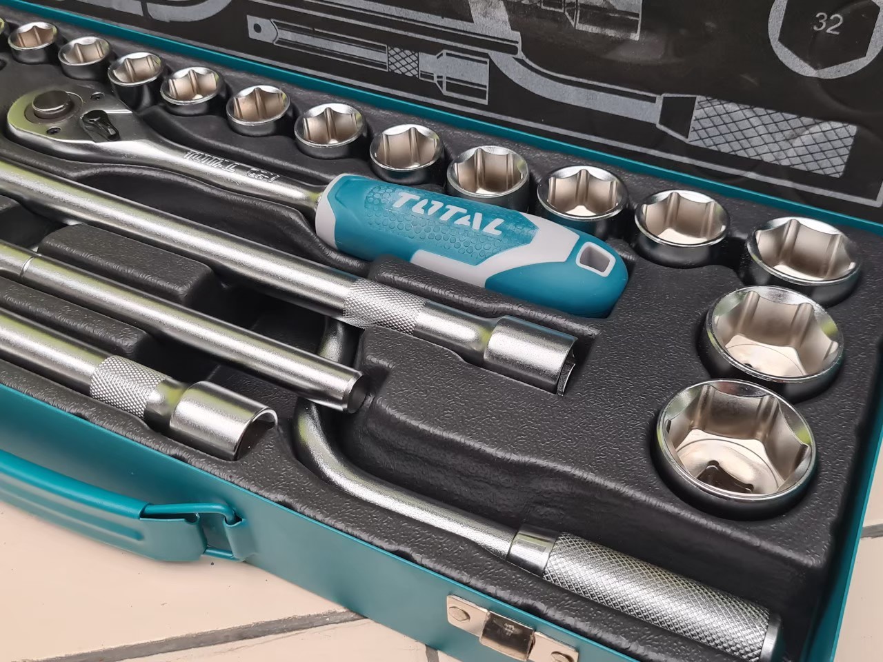 Total บ๊อกซ์ชุด 24 ชิ้น 1/2 นิ้ว ขนาด 10 - 32 มม. รุ่น THT141253 ...