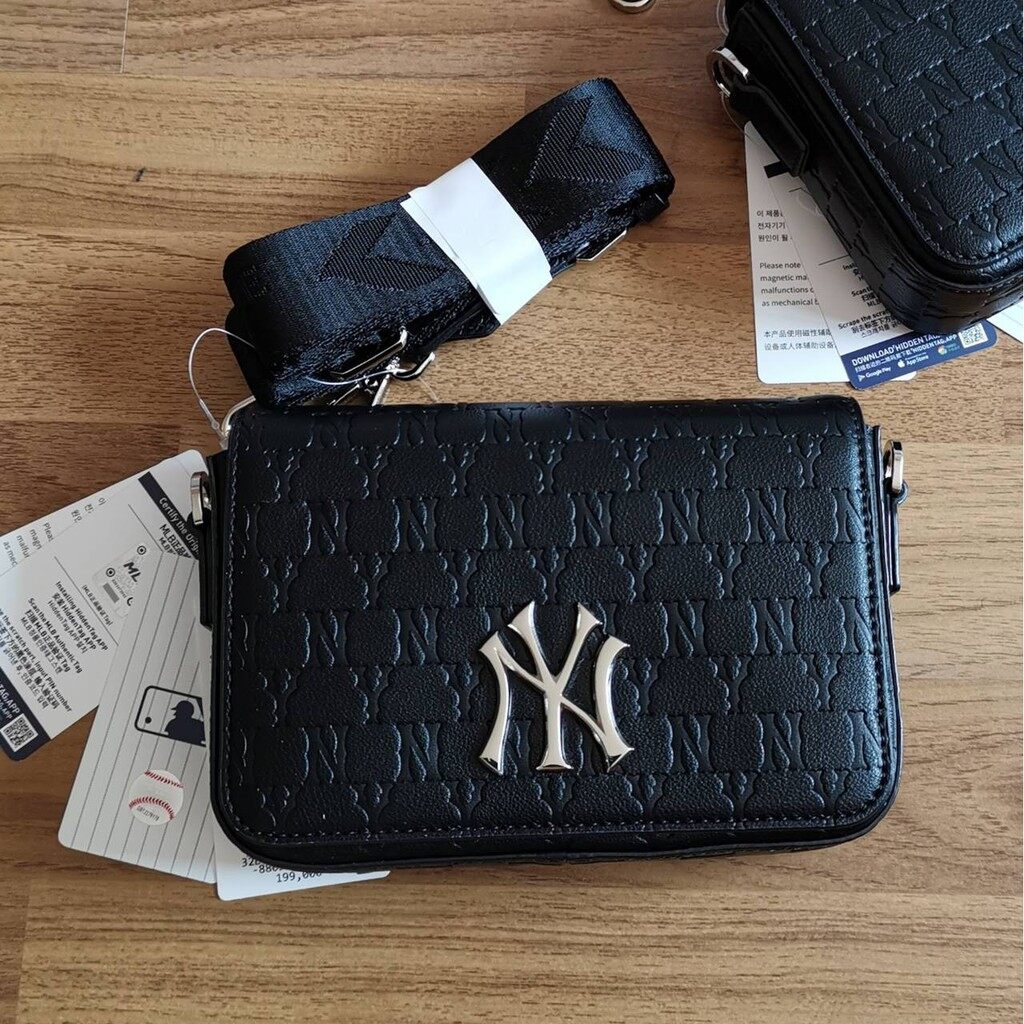 J.N. Shop -- MLB monogram hoody bag กระเป๋าสะพาย logo NY สีดำ ขาว ...