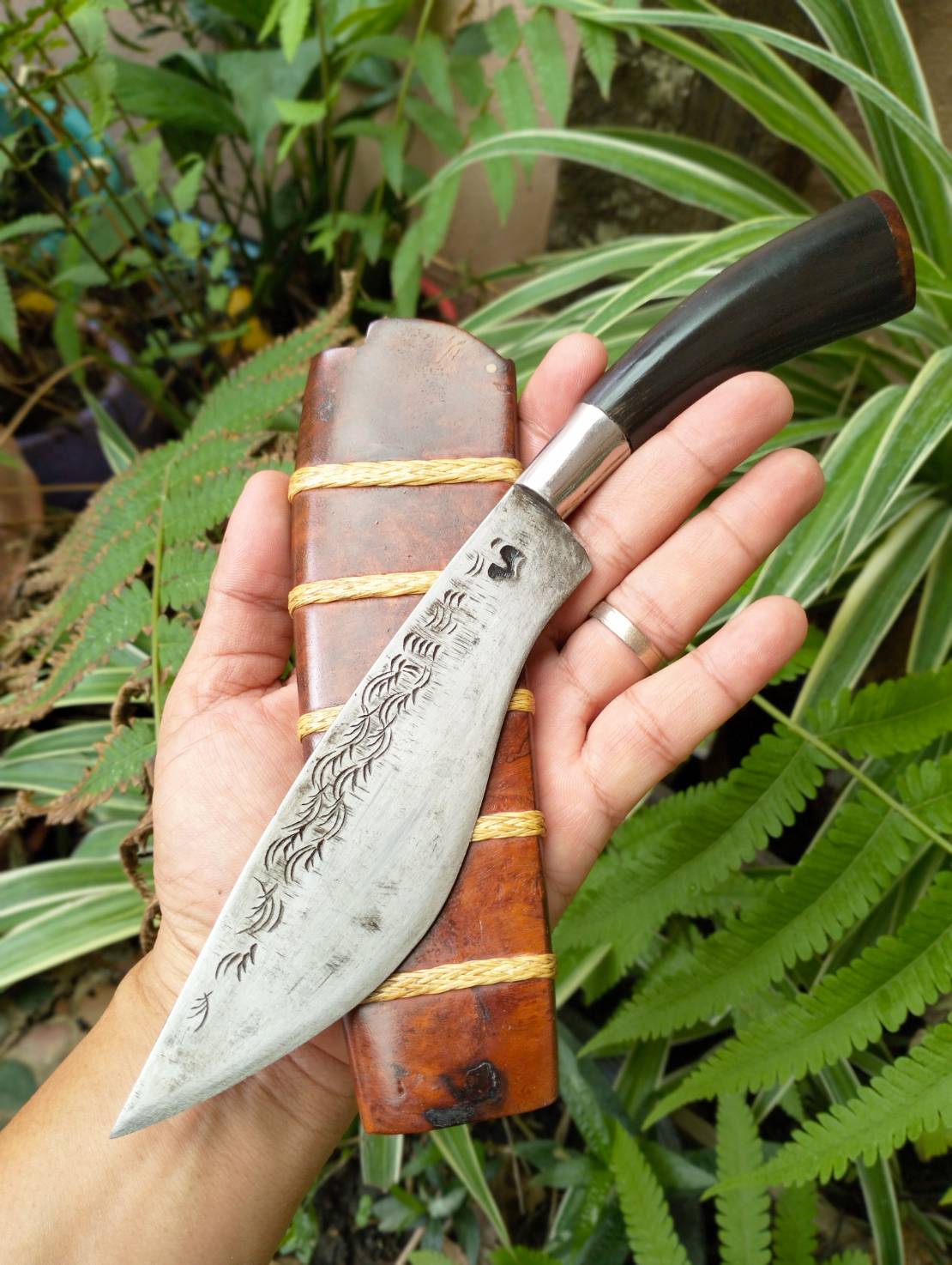 มีดเหน็บ อีเหน็บ (E-Nep) มีดพก มีดหมอ มีดเดินป่า มีดแคมป์ ใบ 6” SUP9 ตีร้อนชุบแข็ง ผิวขัด ตอกลาย ...