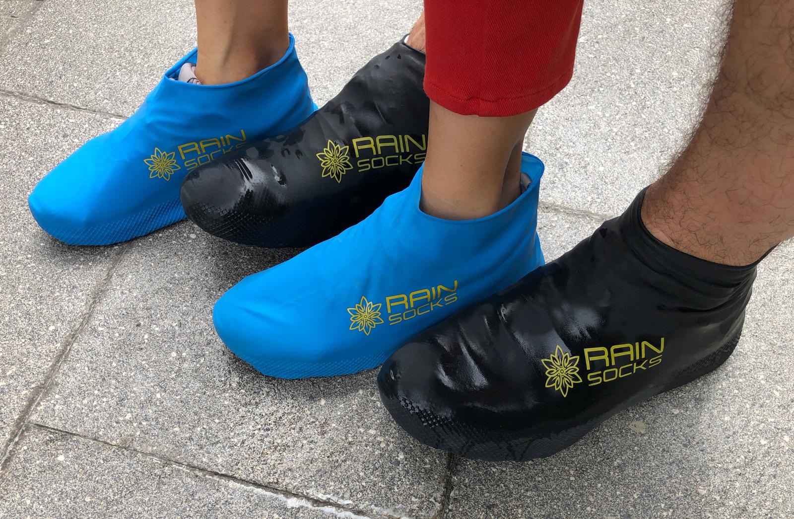 rainsocks BLACK >>> reusable waterproof latex overshoes, rain shoe ...