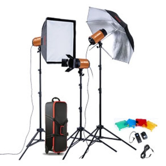 โปรโมชั่นพิเศษ ชุดไฟสตูดิโอ Godox Mini Smart Kit รุ่น 300SDI-D ราคาล่าสุด
