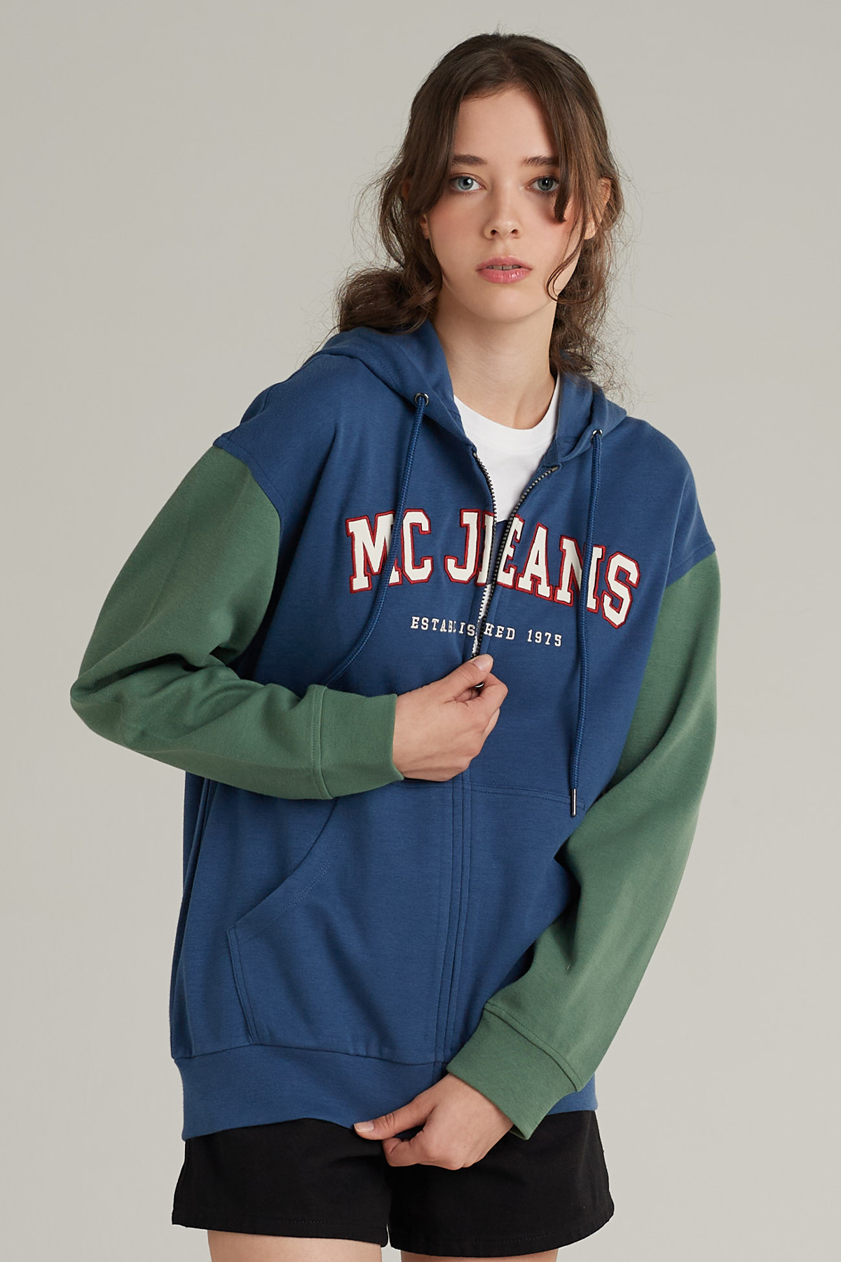 Mc jeans เสื้อกันหนาว ฮู้ดดี้ Unisex แขนยาว สีกรมท่า MJHP190 - Mc Jeans - ThaiPick