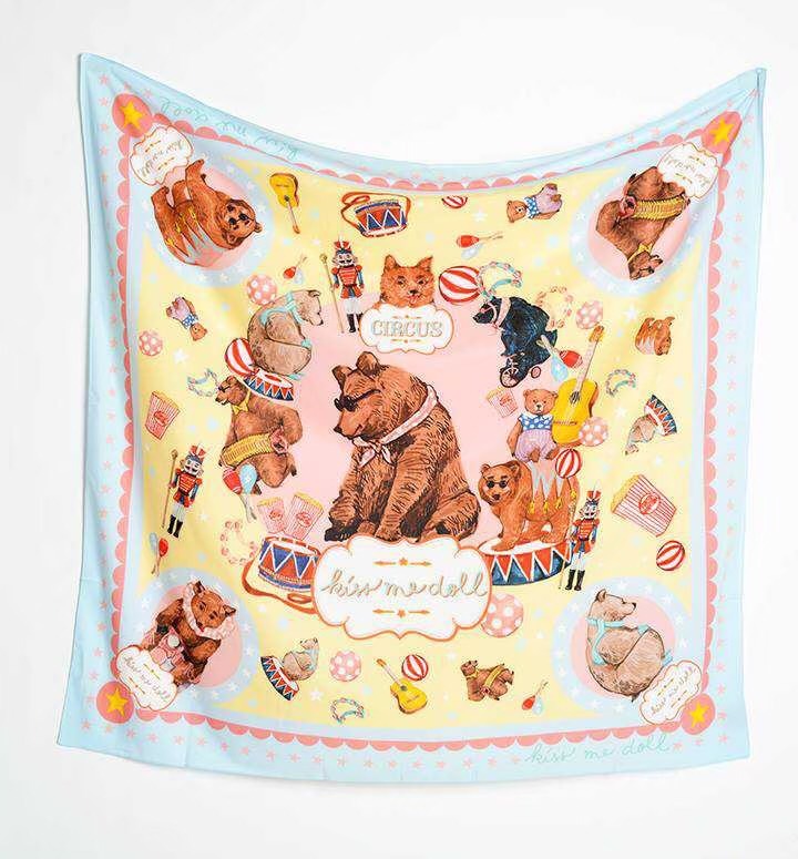 Kiss Me Doll - ผ้าพันคอผ้าคลุมไหล่ Party Tea cup ขนาด 100x100 cm - Kiss ...