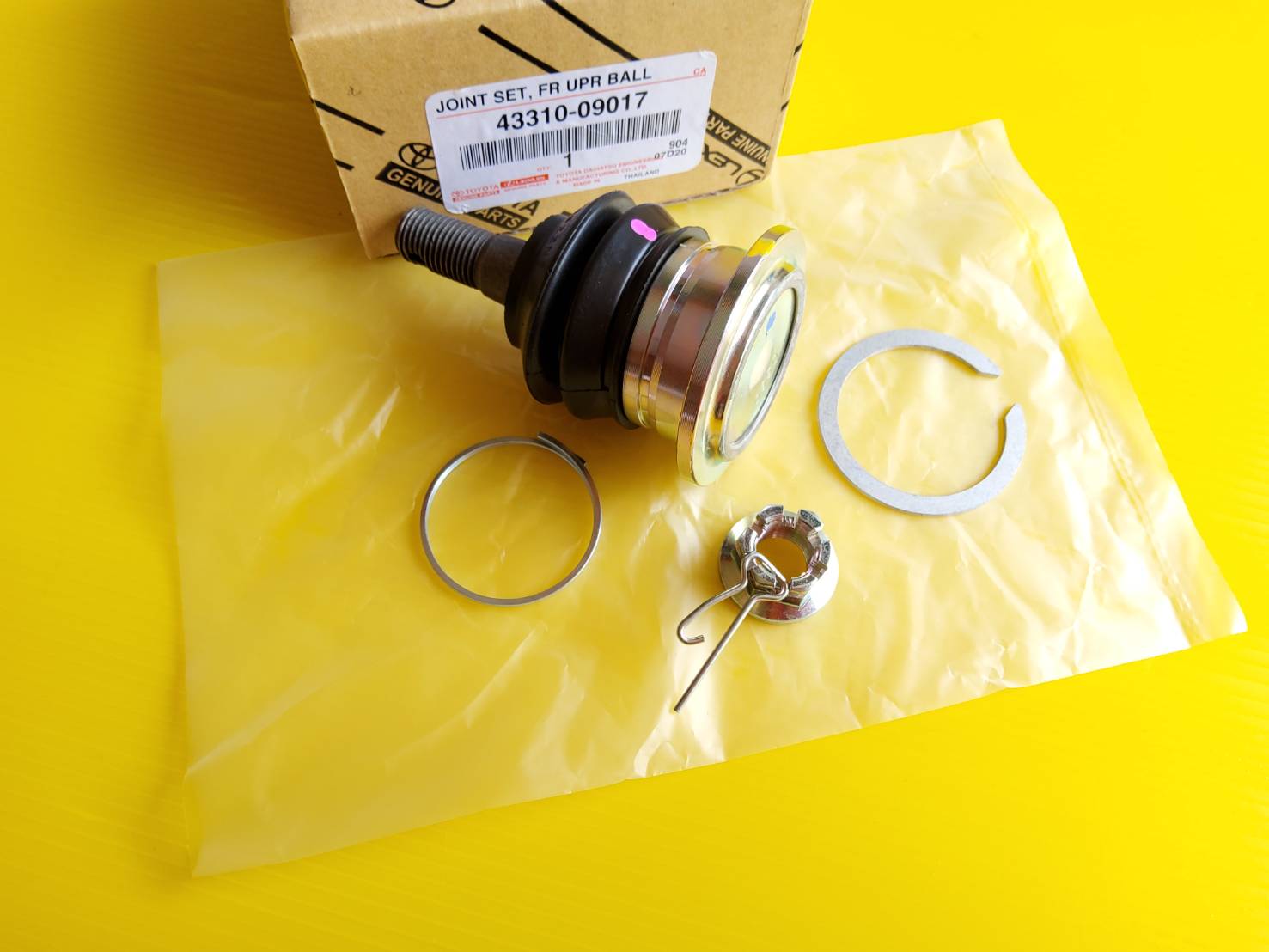 ลูกหมากปีกนกบน วีโก้ ฟอร์จูนเนอร์ รีโว่ 4X2,4X4#43310-09015,09017 ...