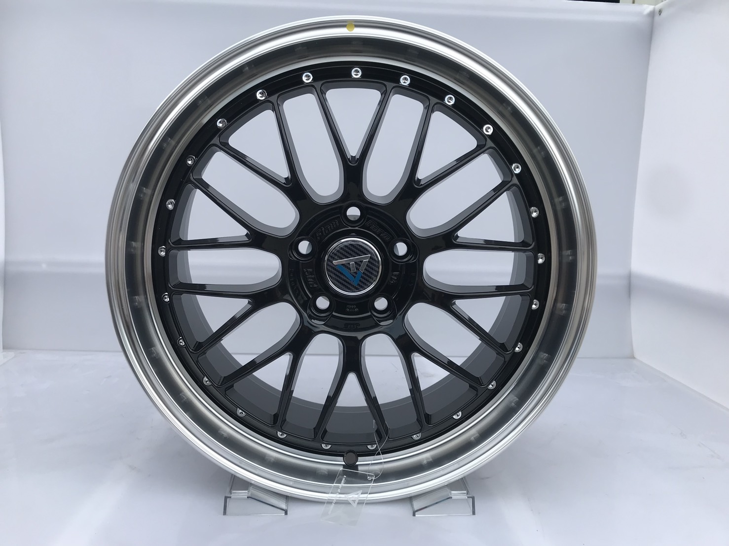 ล้อแม็กใหม่ - VLF P05 สี ดำขอบเงิน - ขอบ18 ล้อเบา - งาน OASIS (18 x 5รู ...