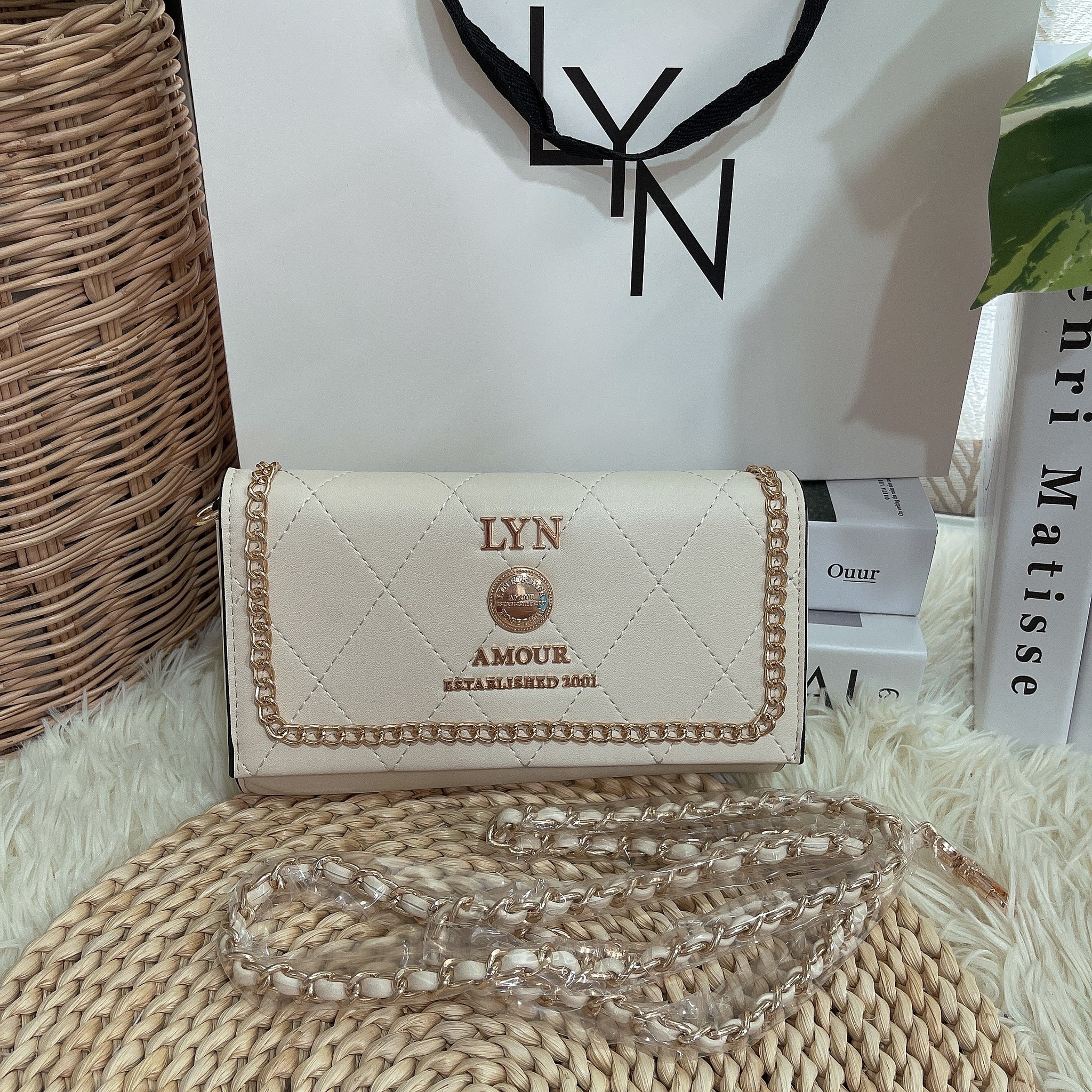 NEW LYN LONG WALLET CROSSBODY BAG ใหม่ กระเป๋าสตางค์ กระเป๋าสตางค์ ...