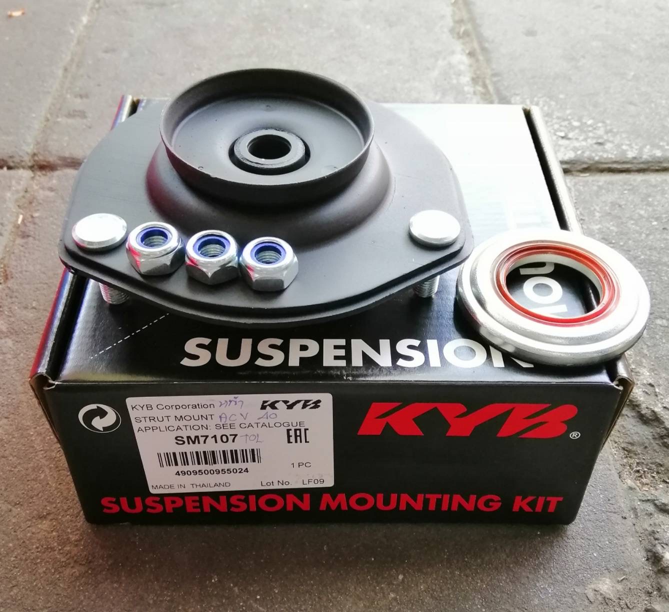 เบ้าโช้คอัพ TOYOTA CAMRY พร้อมลูกปืน ACV40 ,AHV40 ACV50 ปี2006-2016 ...