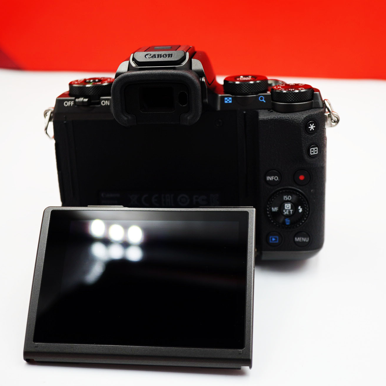 Canon EOS M5 Wi-Fi NFC Bluetooth LE Camera Canon 15-45mm IS STM Lens ...