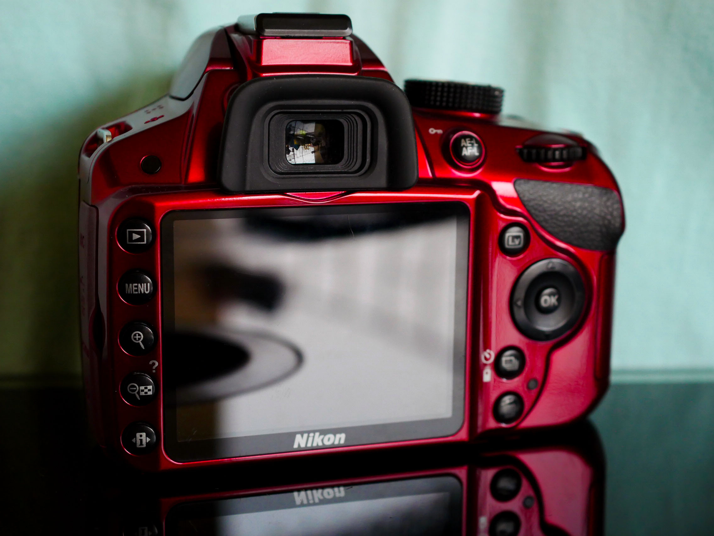 Nikon D3200 24MP DSLR camera Red Body - Nick's - ThaiPick