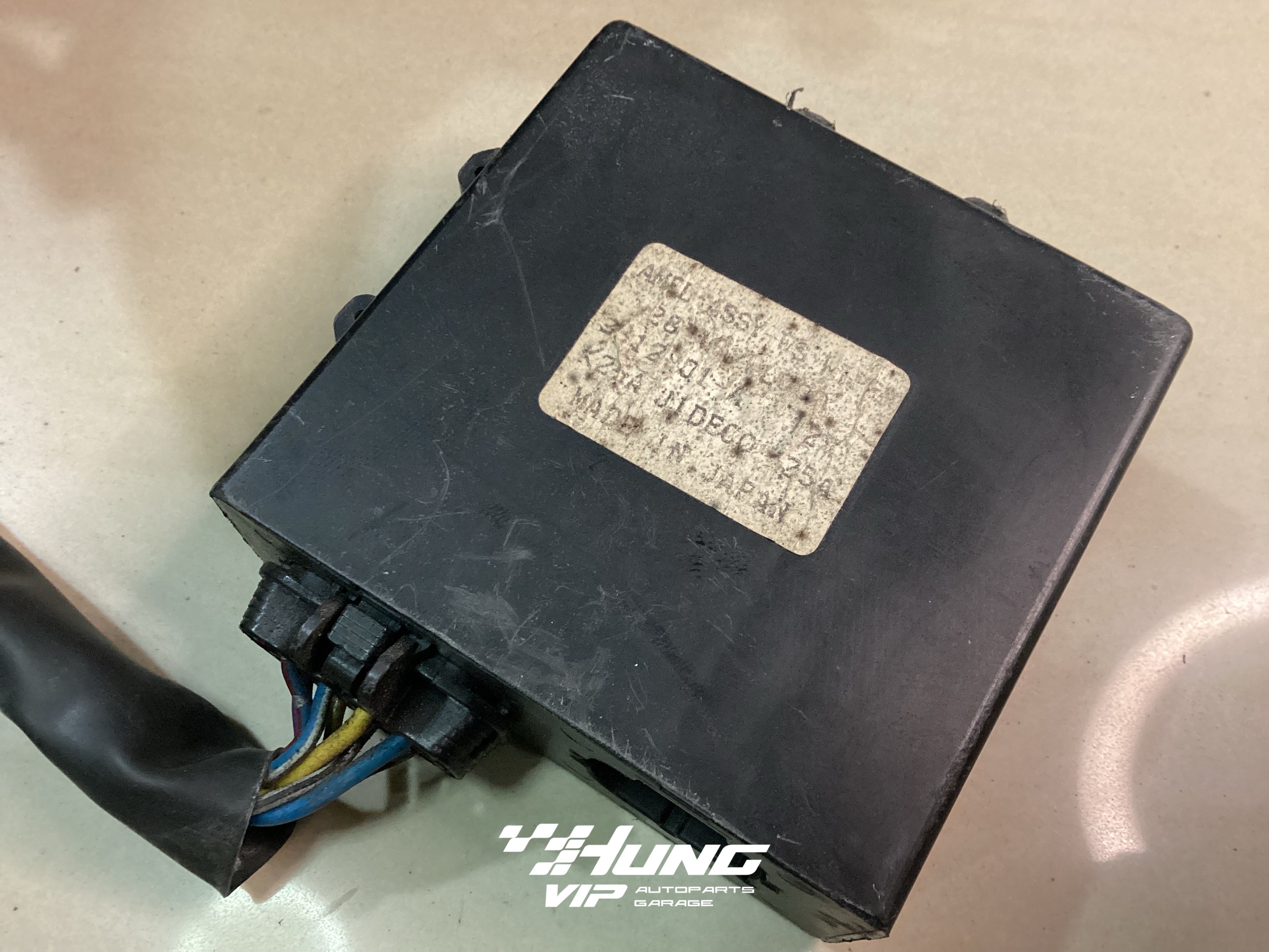 กล่องควบคุม แท้ Control Module Box Nissan Elgrand E51 | Lazada.co.th