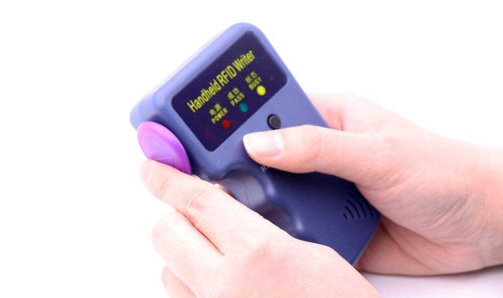 Reader writer machine เครื่องก็อปปี้การ์ด บัตรเข้างาน คีย์การ์ดต่างๆ ...