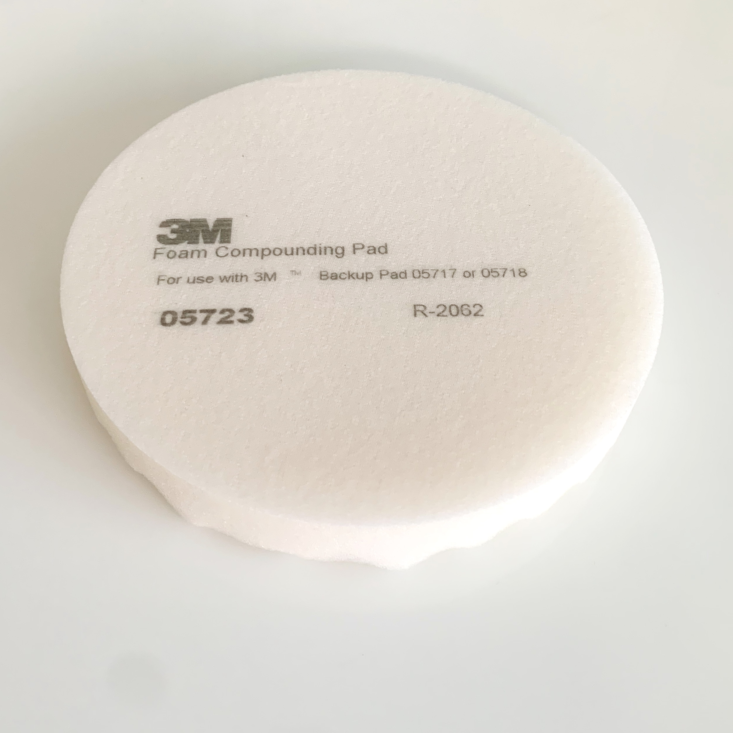 3M Foam Pad 8 นิ้ว (มีให้เลือก 4 สี - โฟมขัดหยาบสีขาว ขัดหยาบน้อยสีม่วง ...