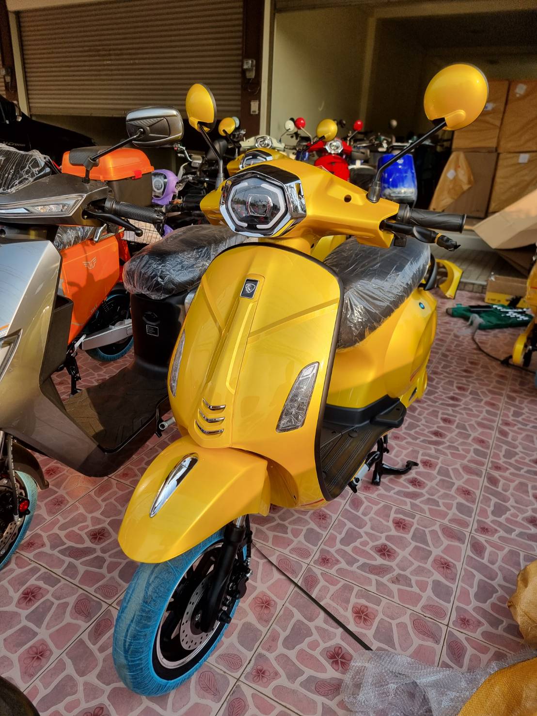 รถมอเตอร์ไซค์ไฟฟ้า Lion V9 | Lazada.co.th